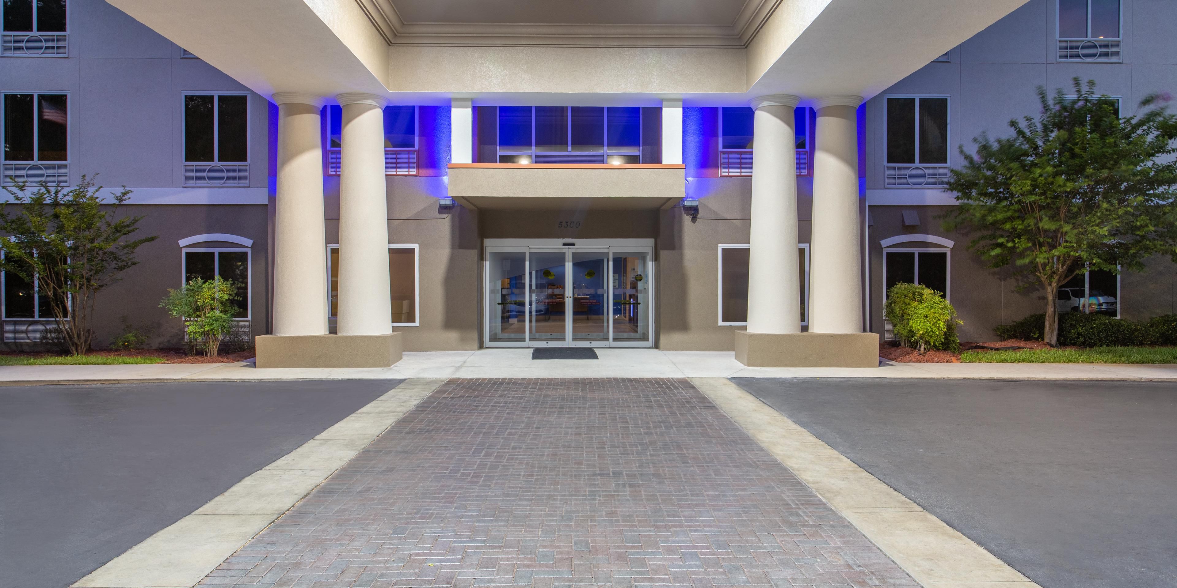 Hotel near Ocala National Forest | Holiday Inn Express & Suites Silver ...