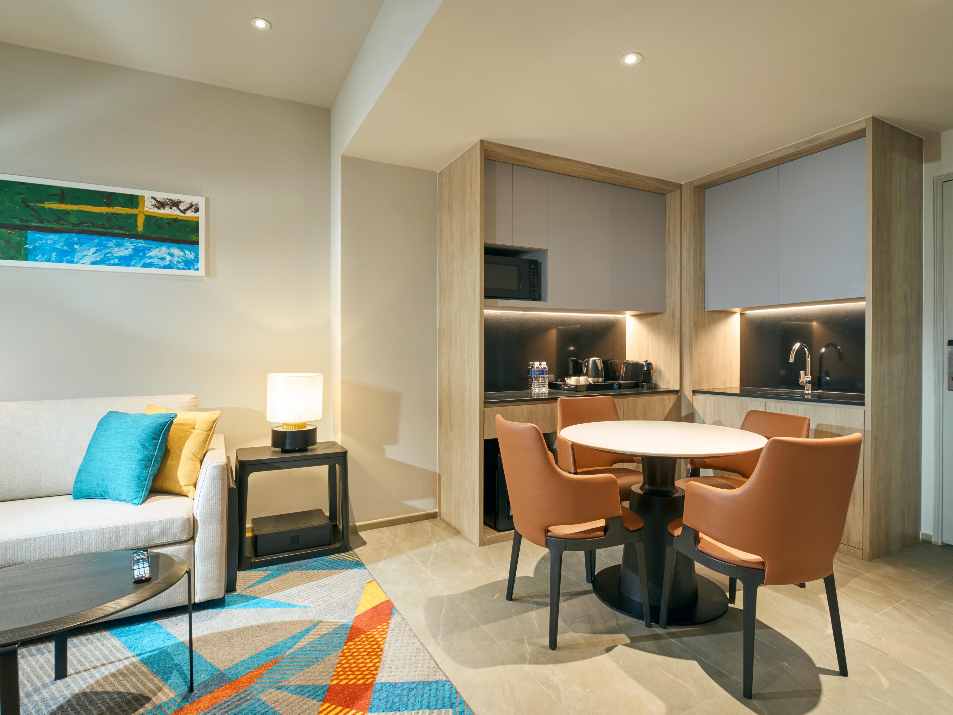 Holiday Inn Express & Suites Singapore Novena Guest Room & Suite Options