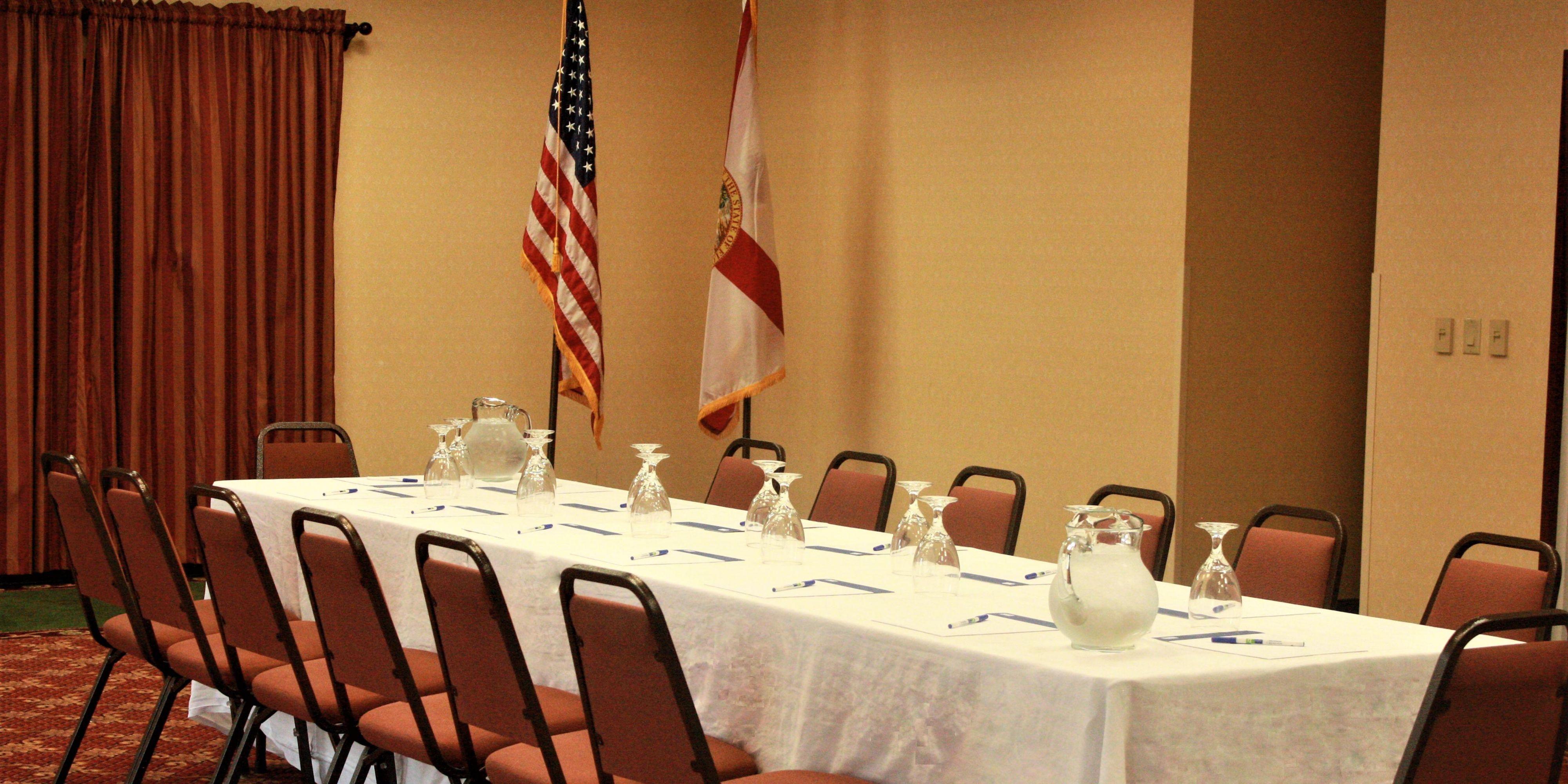 Hotel in Spring Hill, FL | Holiday Inn Express & Suites Spring Hill