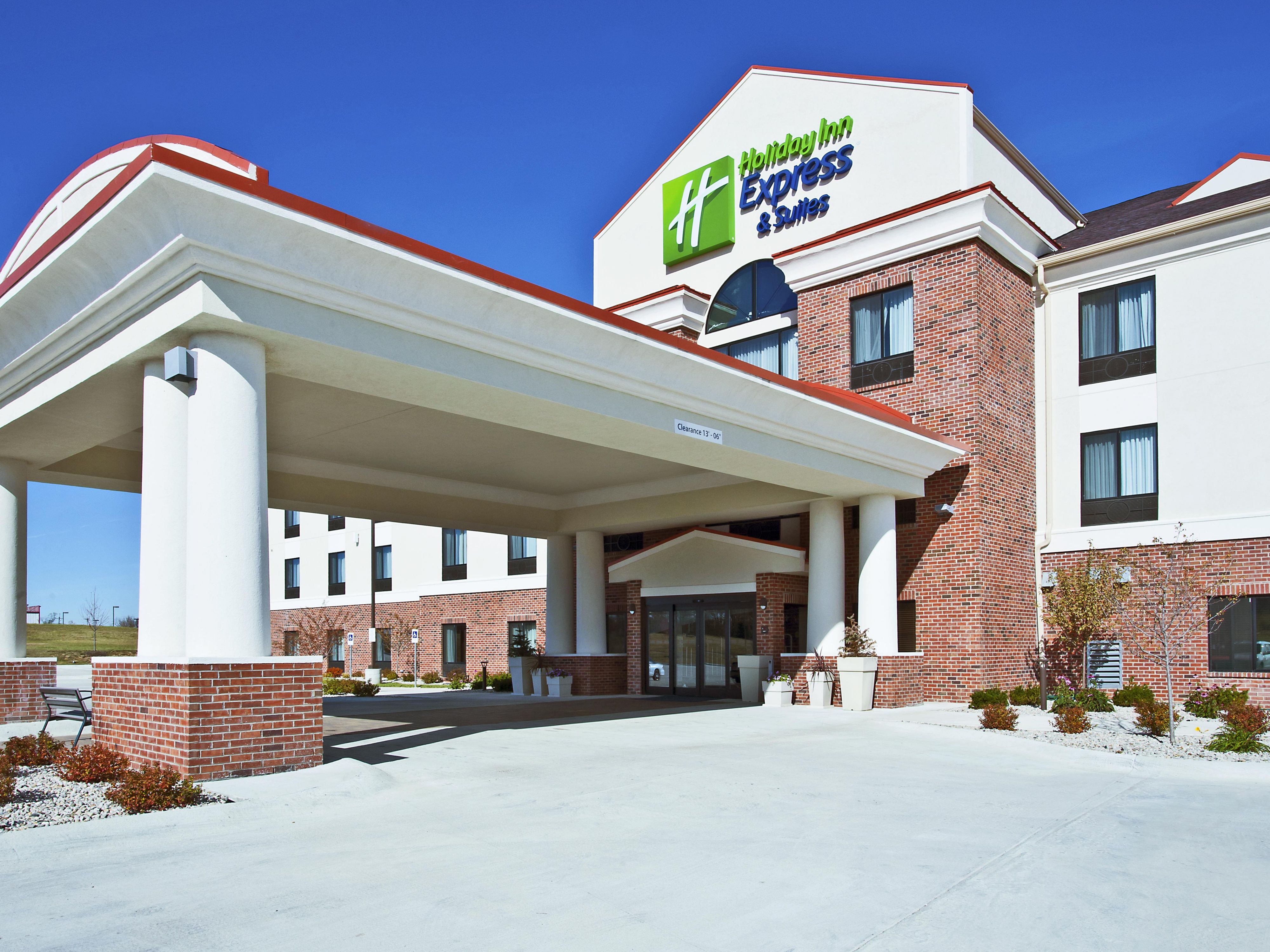 Hotel in Springfield, Ohio | Holiday Inn Express & Suites Springfield ...