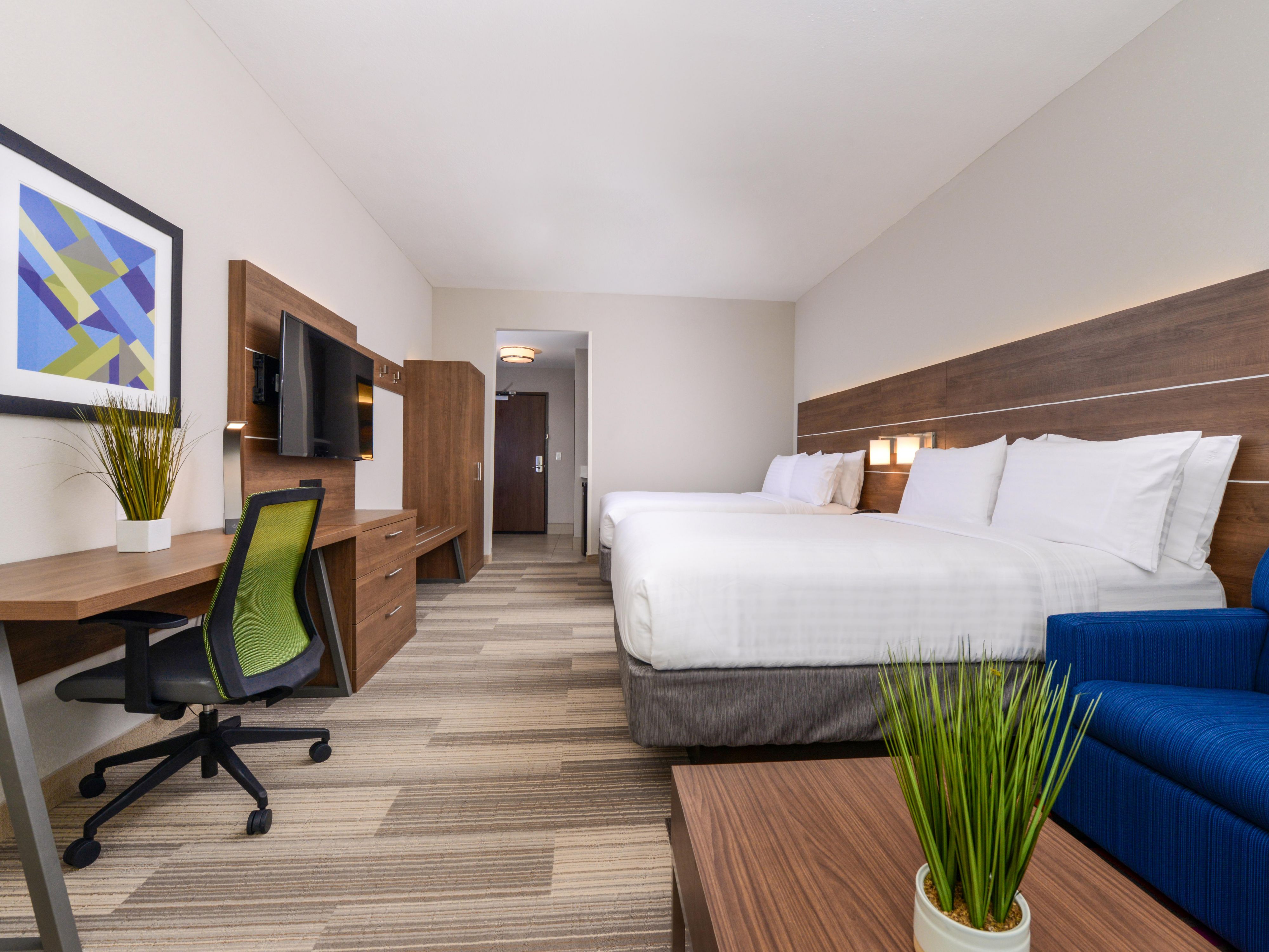 Hotel in St. Petersburg, FL | Holiday Inn Express & Suites St ...