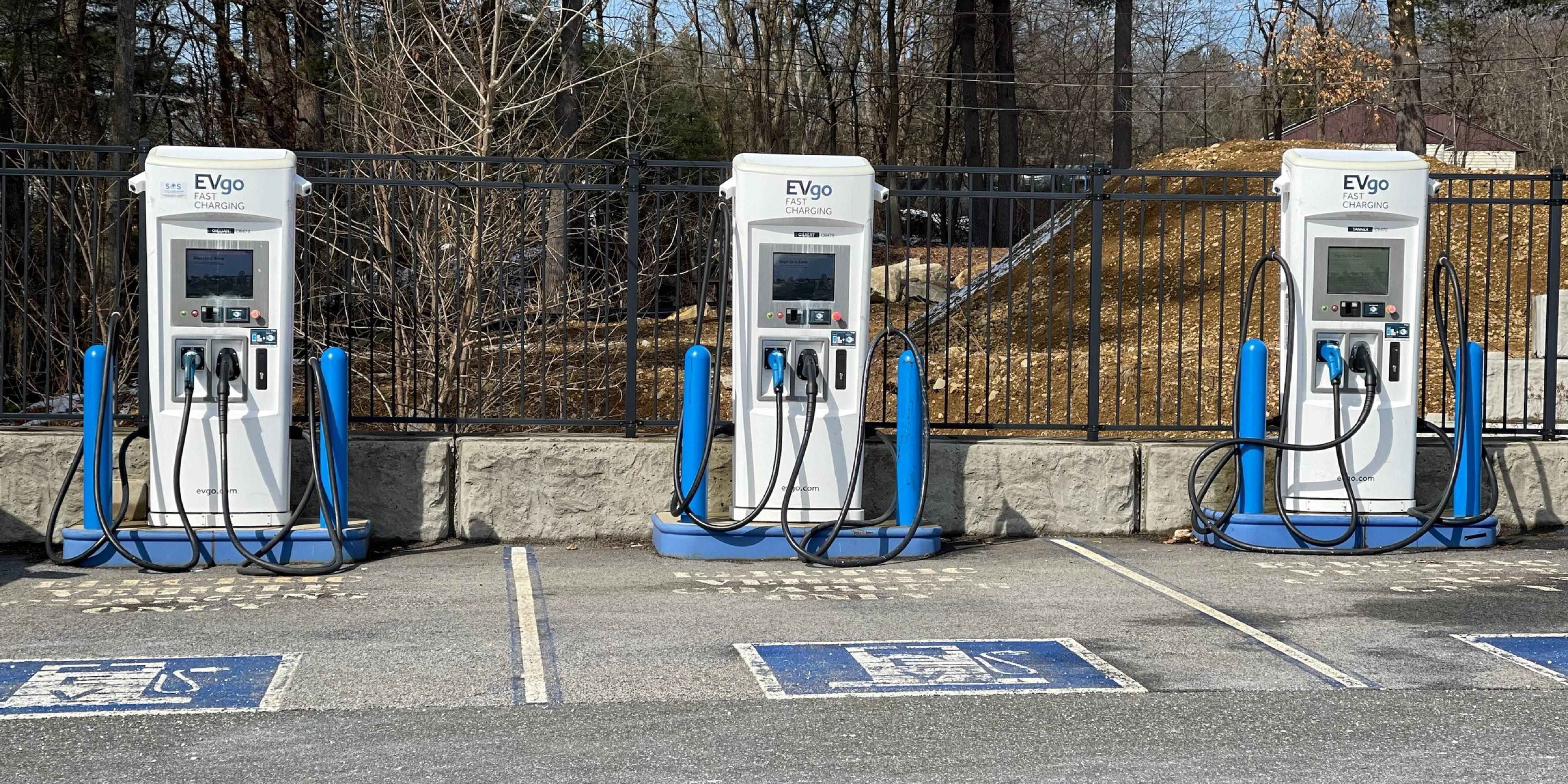 Sturbridge, MA Hotels near Brimfield | Holiday Inn Express & Suites ...