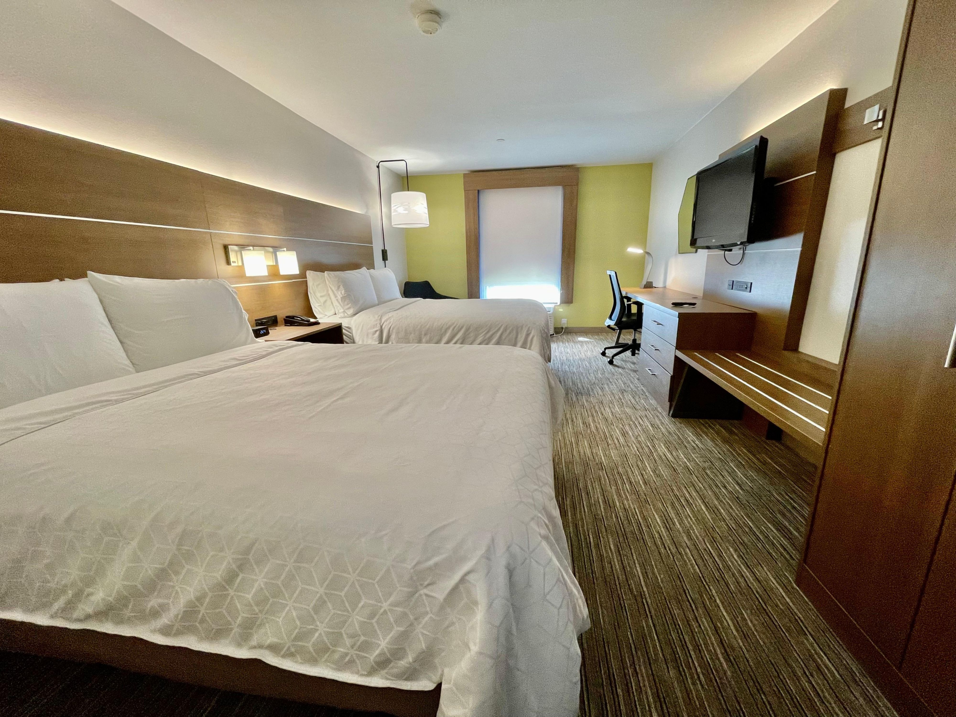 Rooms & Suites