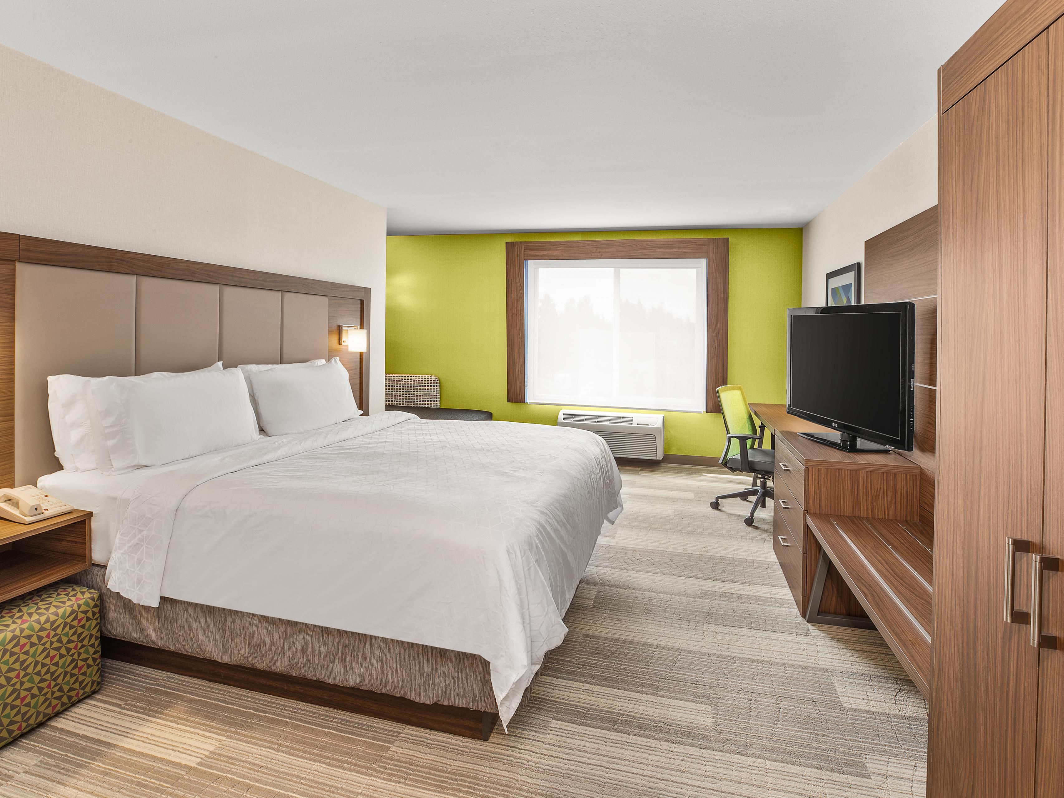 Holiday Inn Express & Suites Tacoma Guest Room & Suite Options