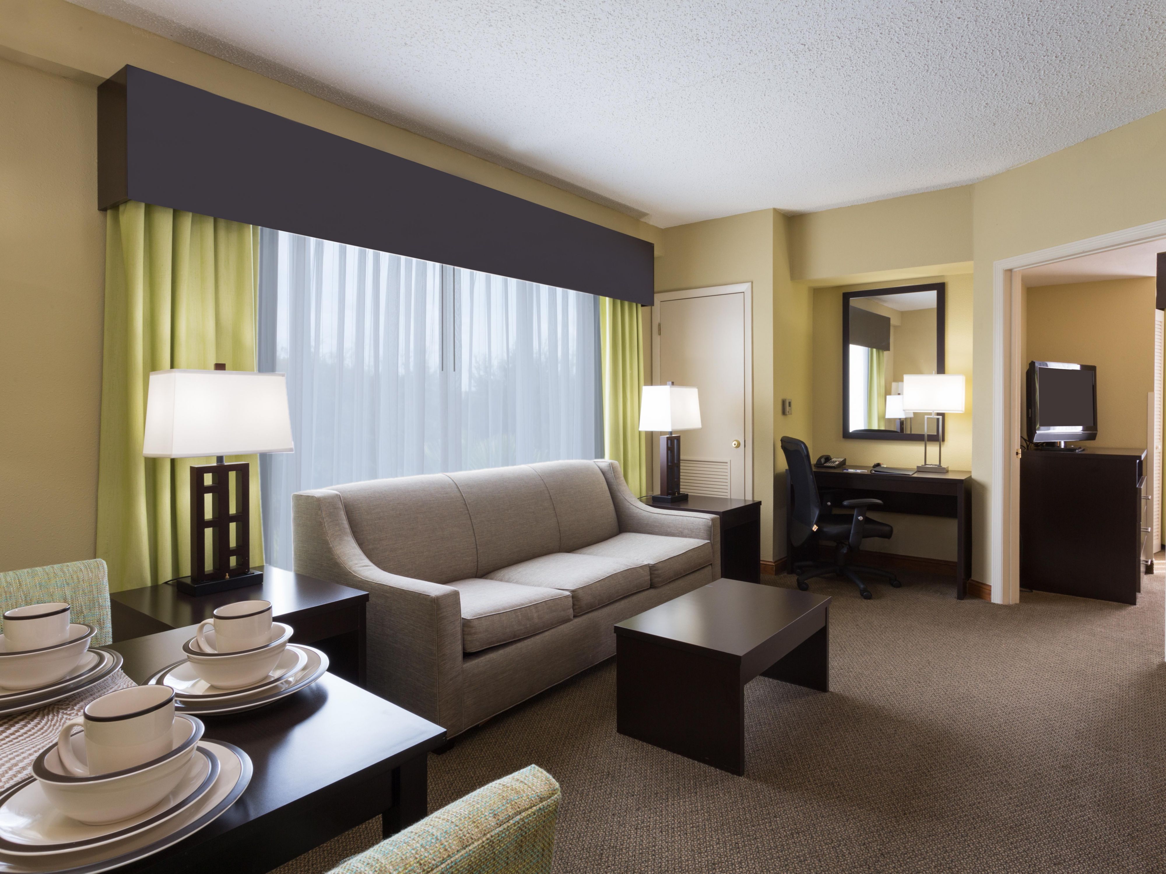 Rooms & Suites