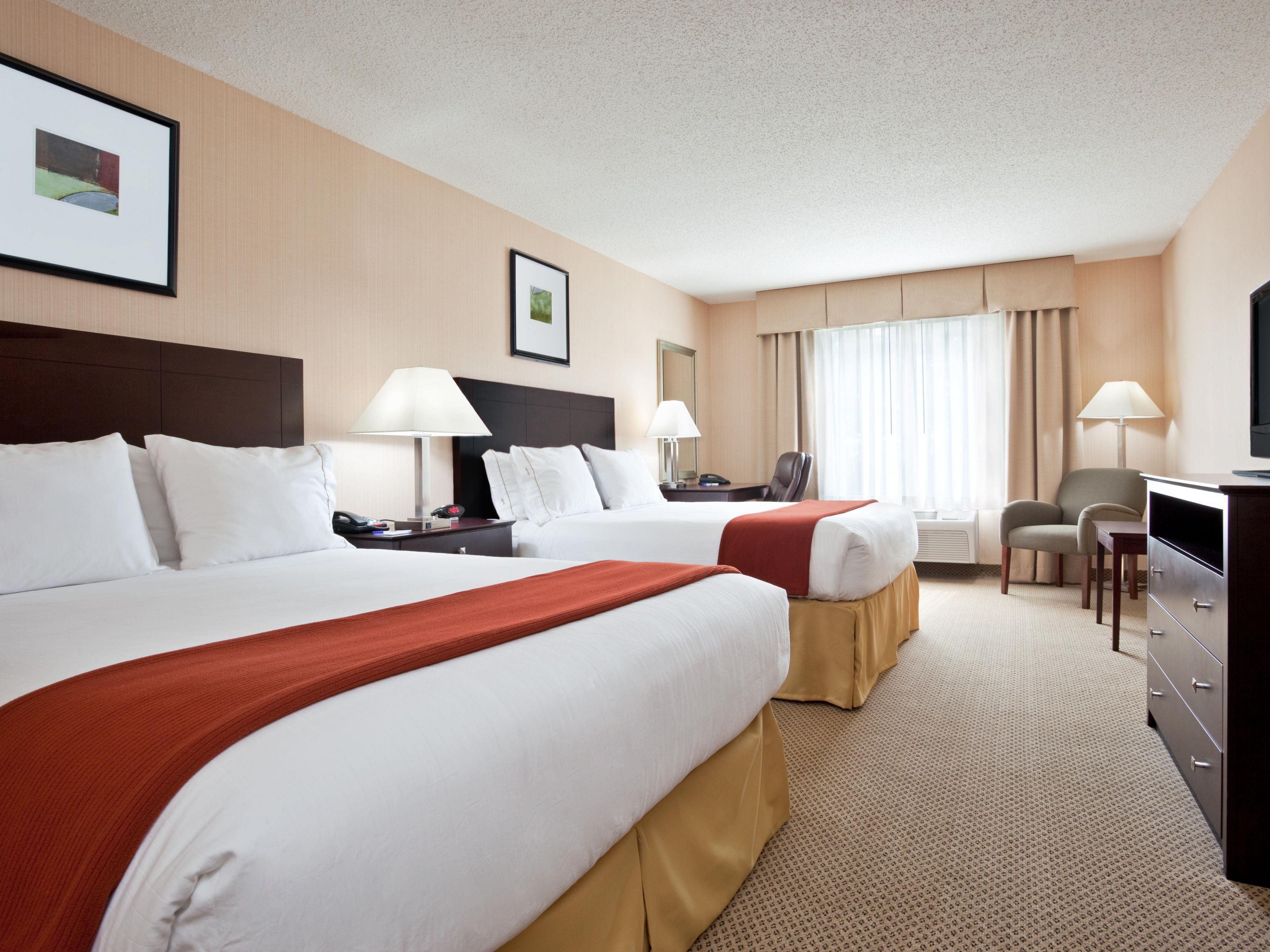 Hotel in Tipp City, Ohio | Holiday Inn Express & Suites Dayton North ...