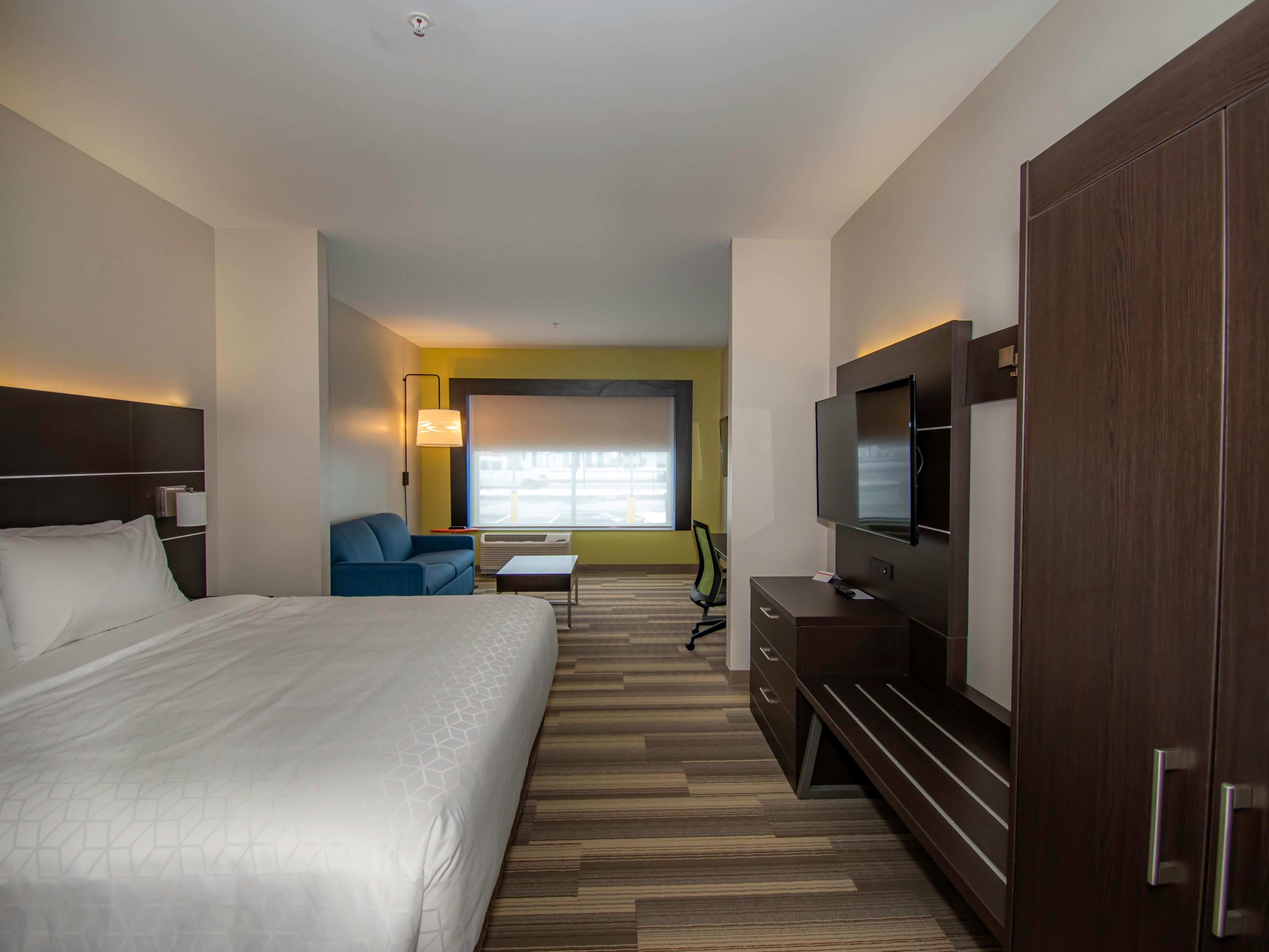 Holiday Inn Express & Suites Tonawanda - Buffalo Area Guest Room ...