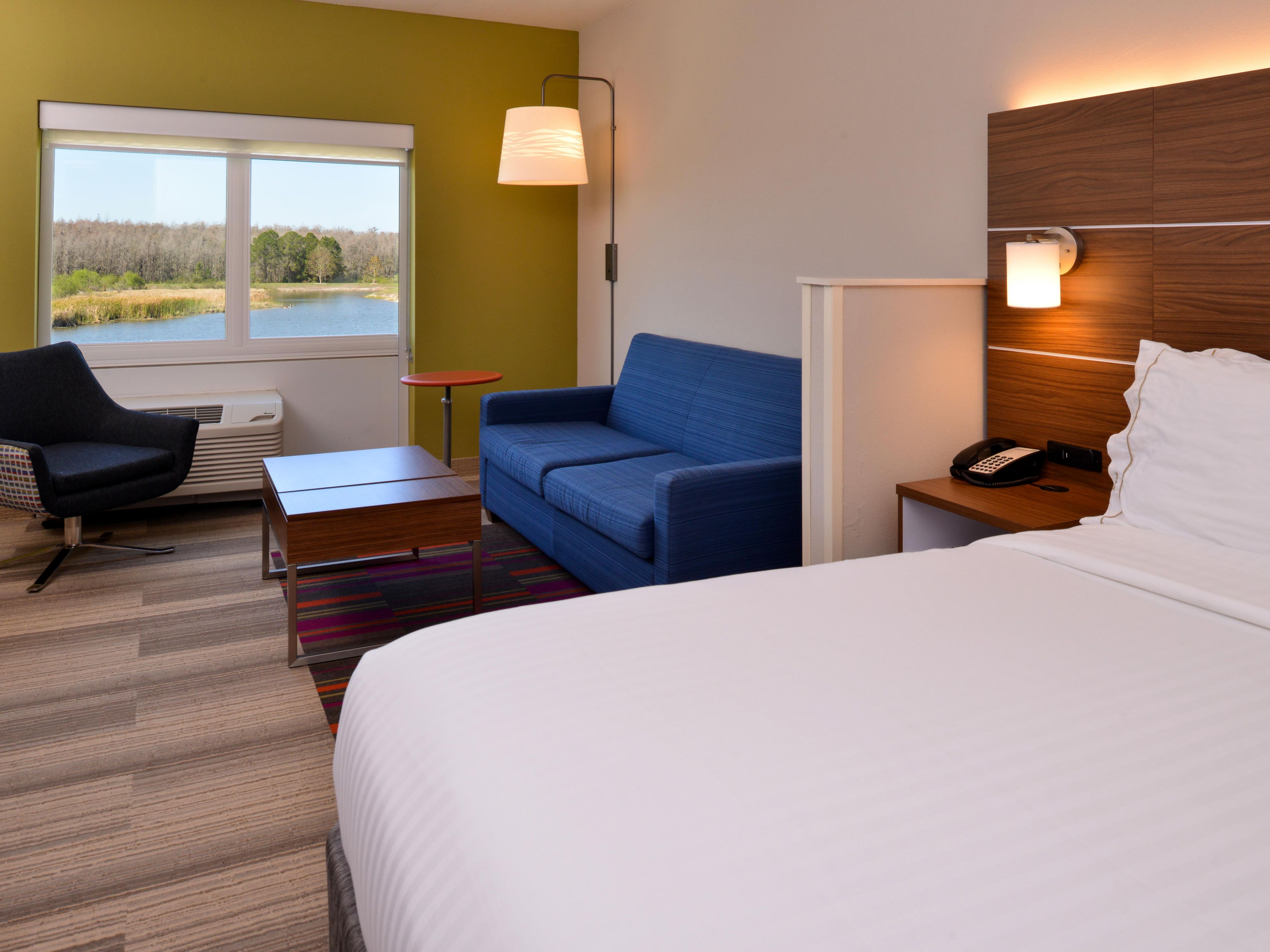 Holiday Inn Express & Suites Trinity Guest Room & Suite Options