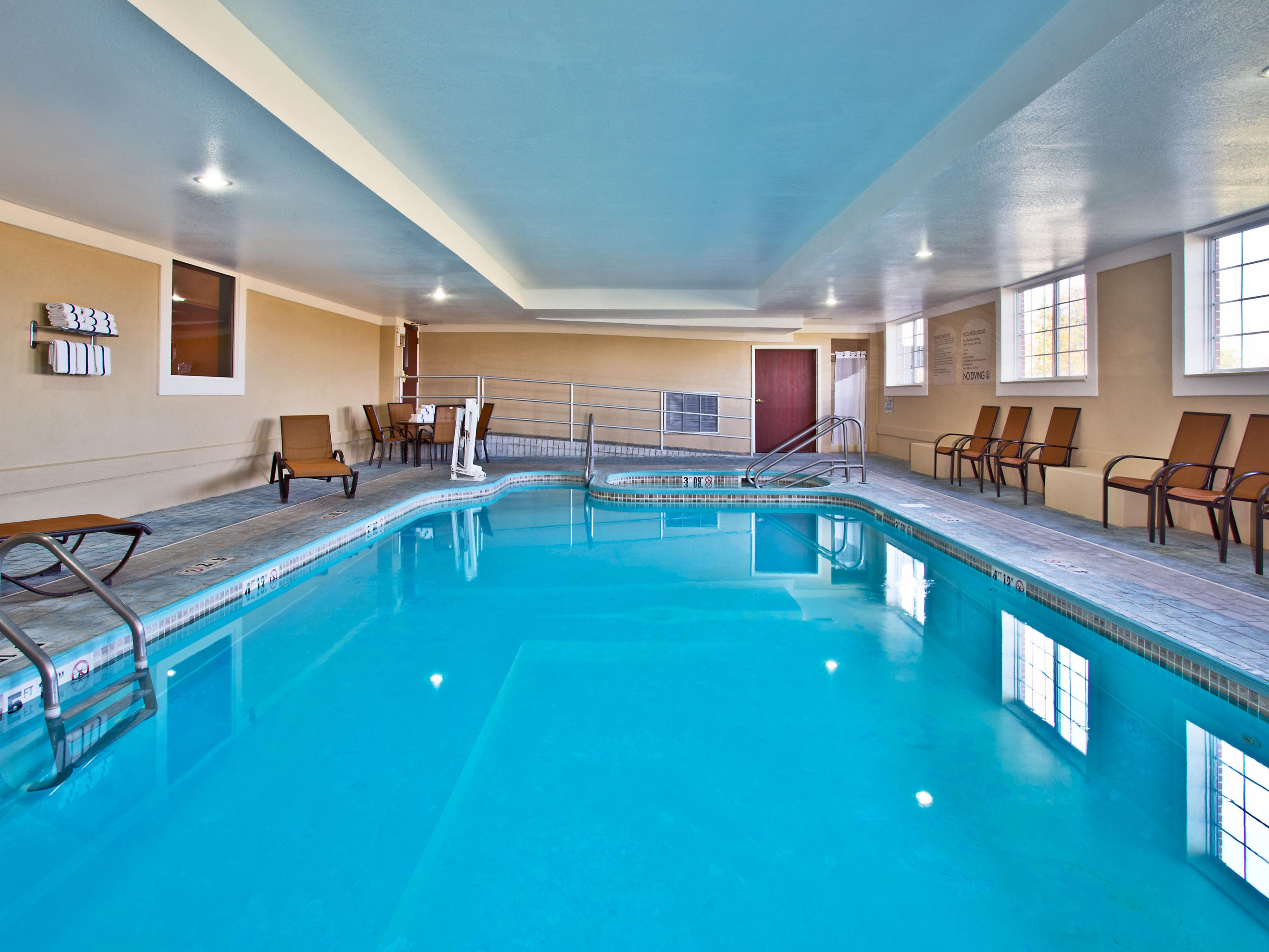 Hotel in Wabash, Indiana | Holiday Inn Express & Suites Wabash