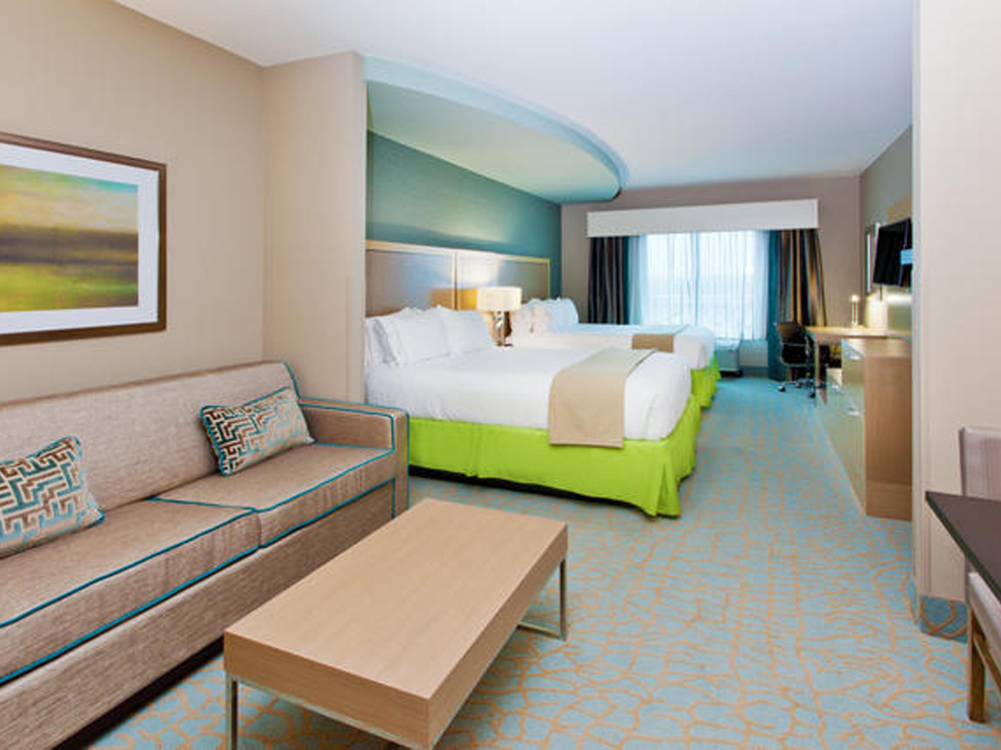 Holiday Inn Express & Suites Warner Robins North West Guest Room ...