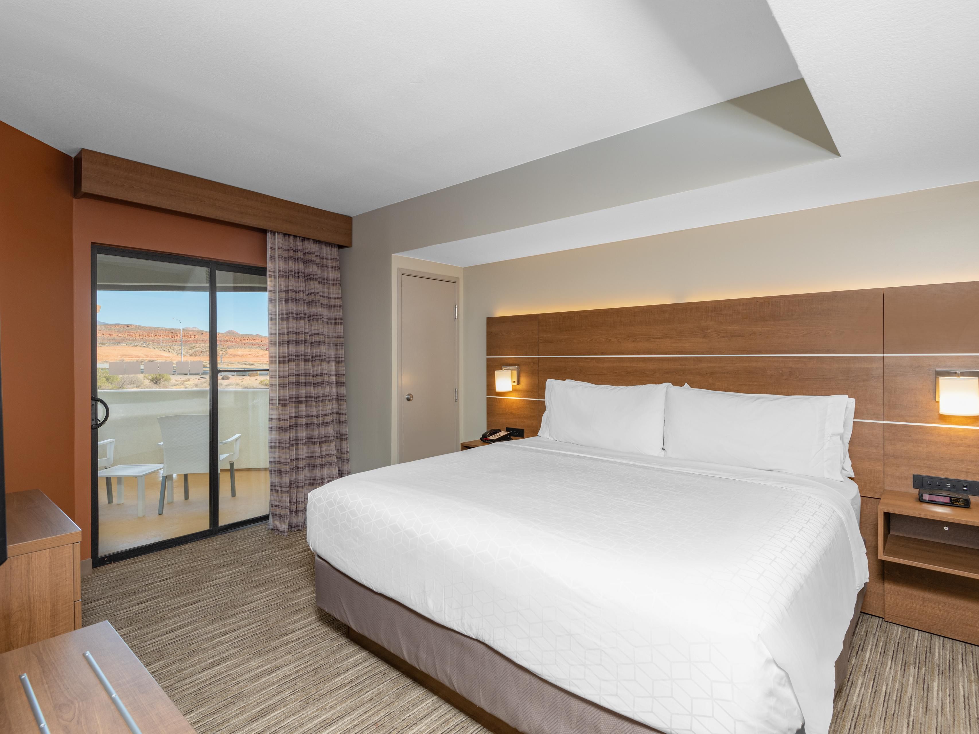 Holiday Inn Express & Suites St. George North - Zion Guest Room & Suite ...