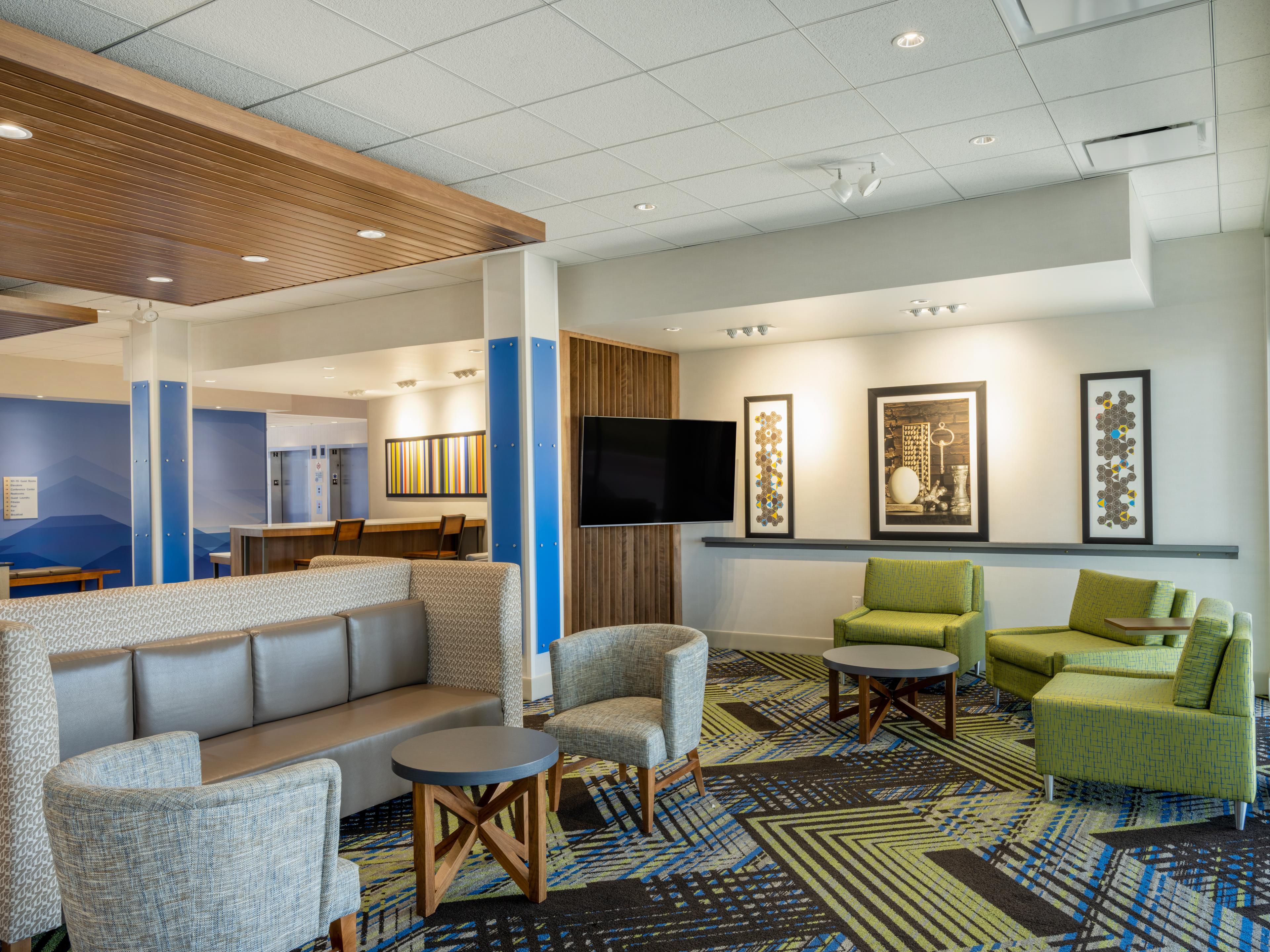 Holiday Inn Express & Suites Watertown - Watertown, United States