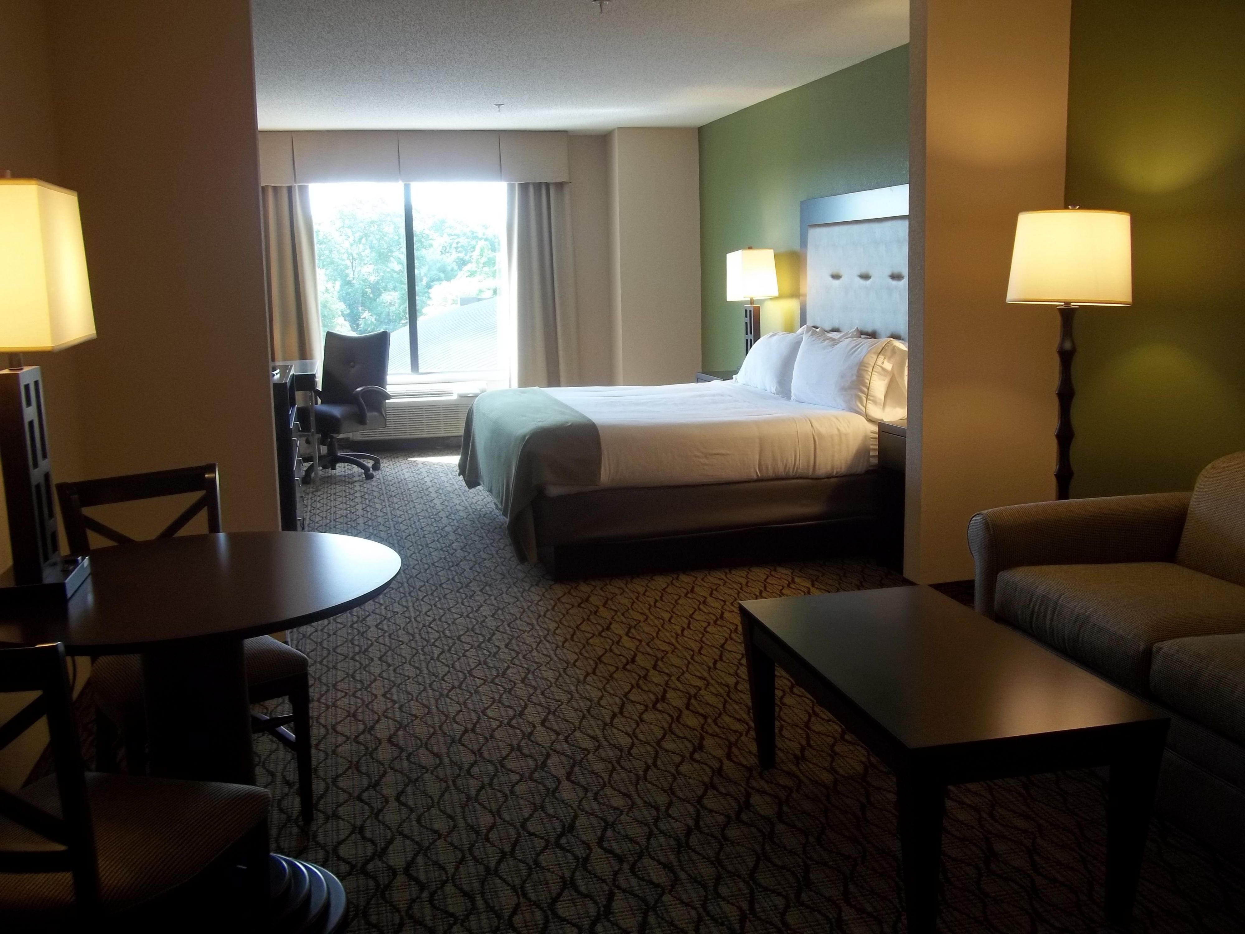 Holiday Inn Express & Suites Winchester - Winchester, United States