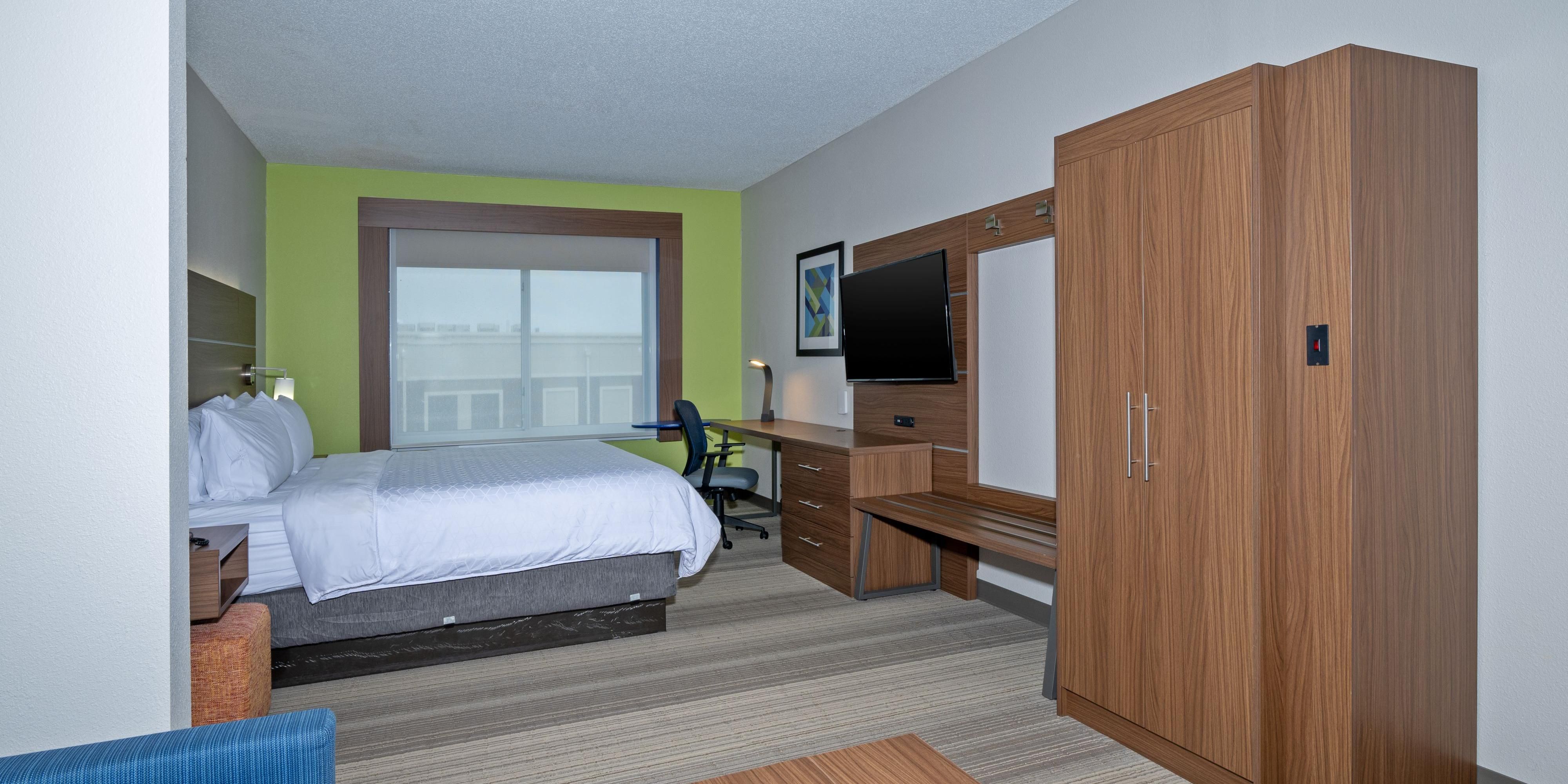 Rooms & Suites