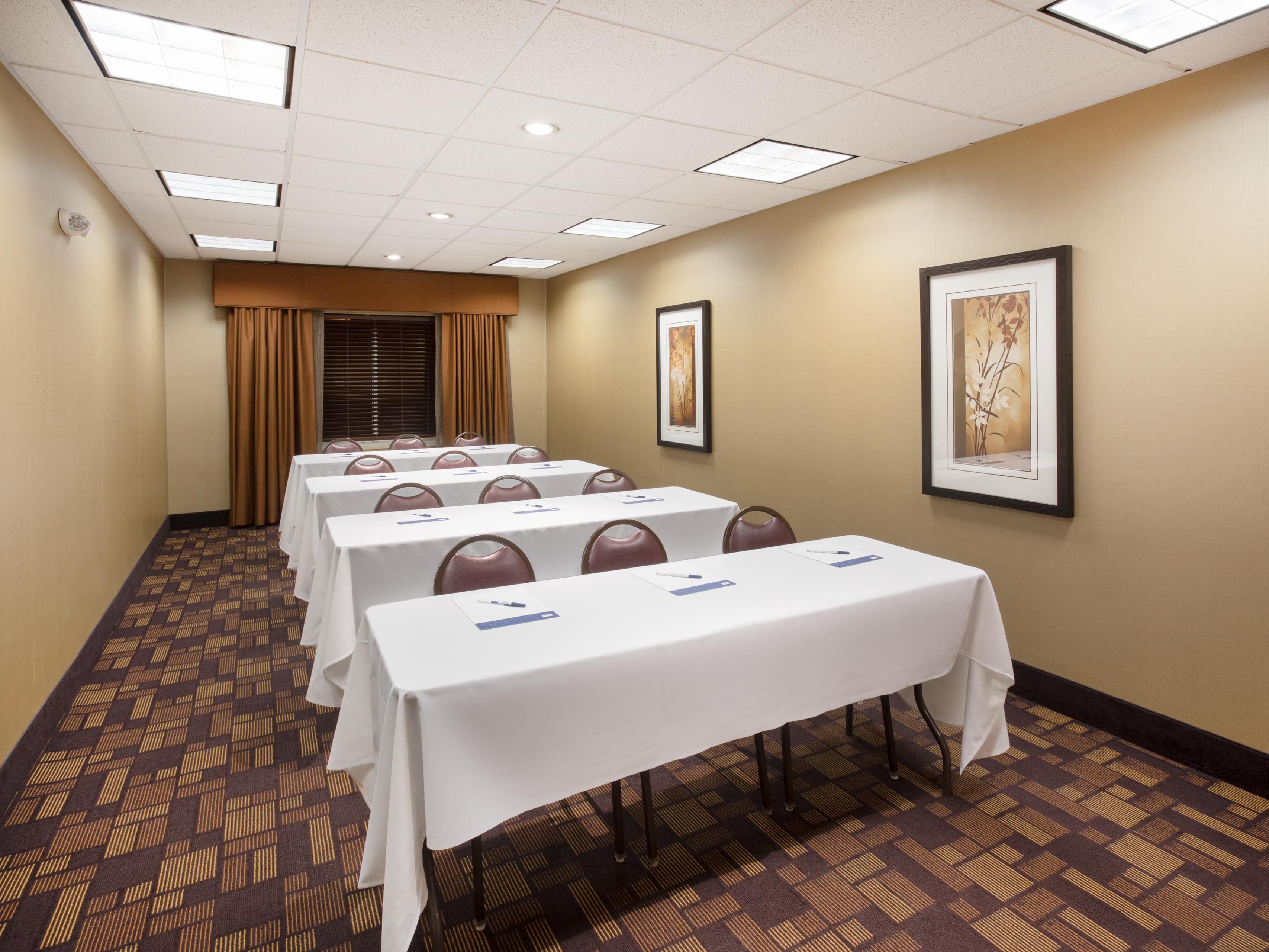 Hotel in Yankton, SD | Holiday Inn Express & Suites Yankton