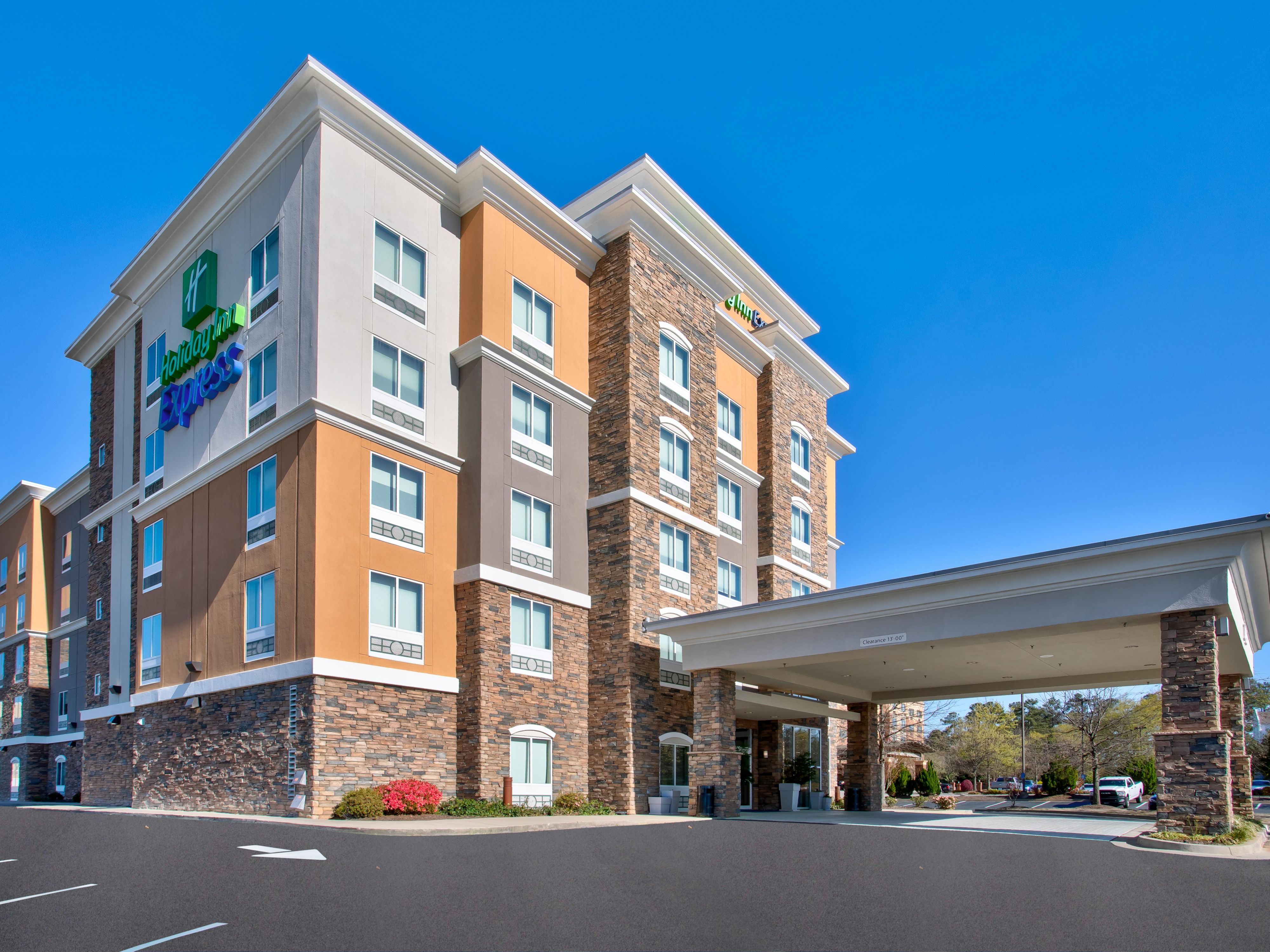 Hotel in Augusta, GA near Fort Gordon | Holiday Inn Express Augusta ...