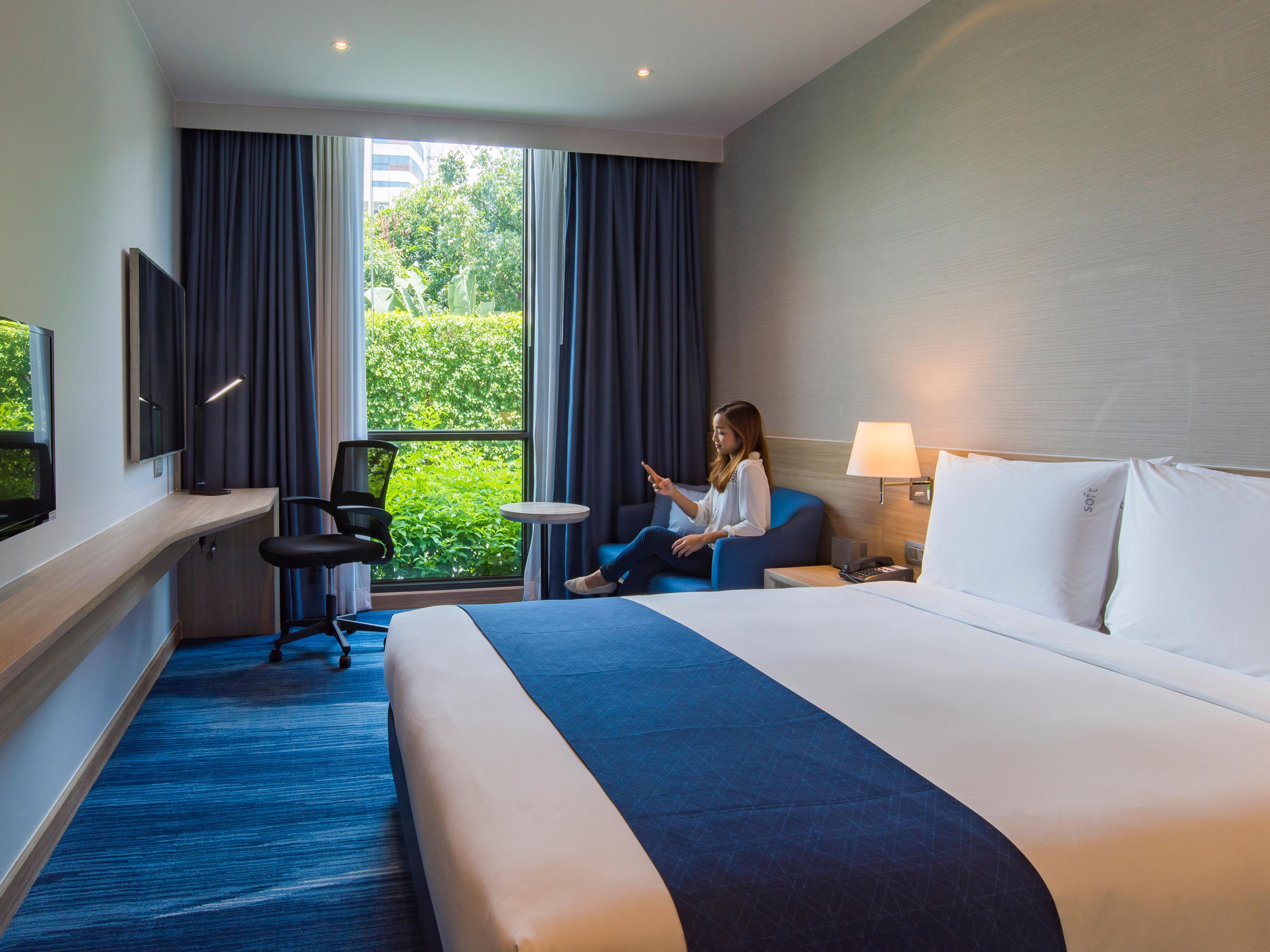 Holiday Inn Express Bangkok Soi Soonvijai - Bangkok, Thailand