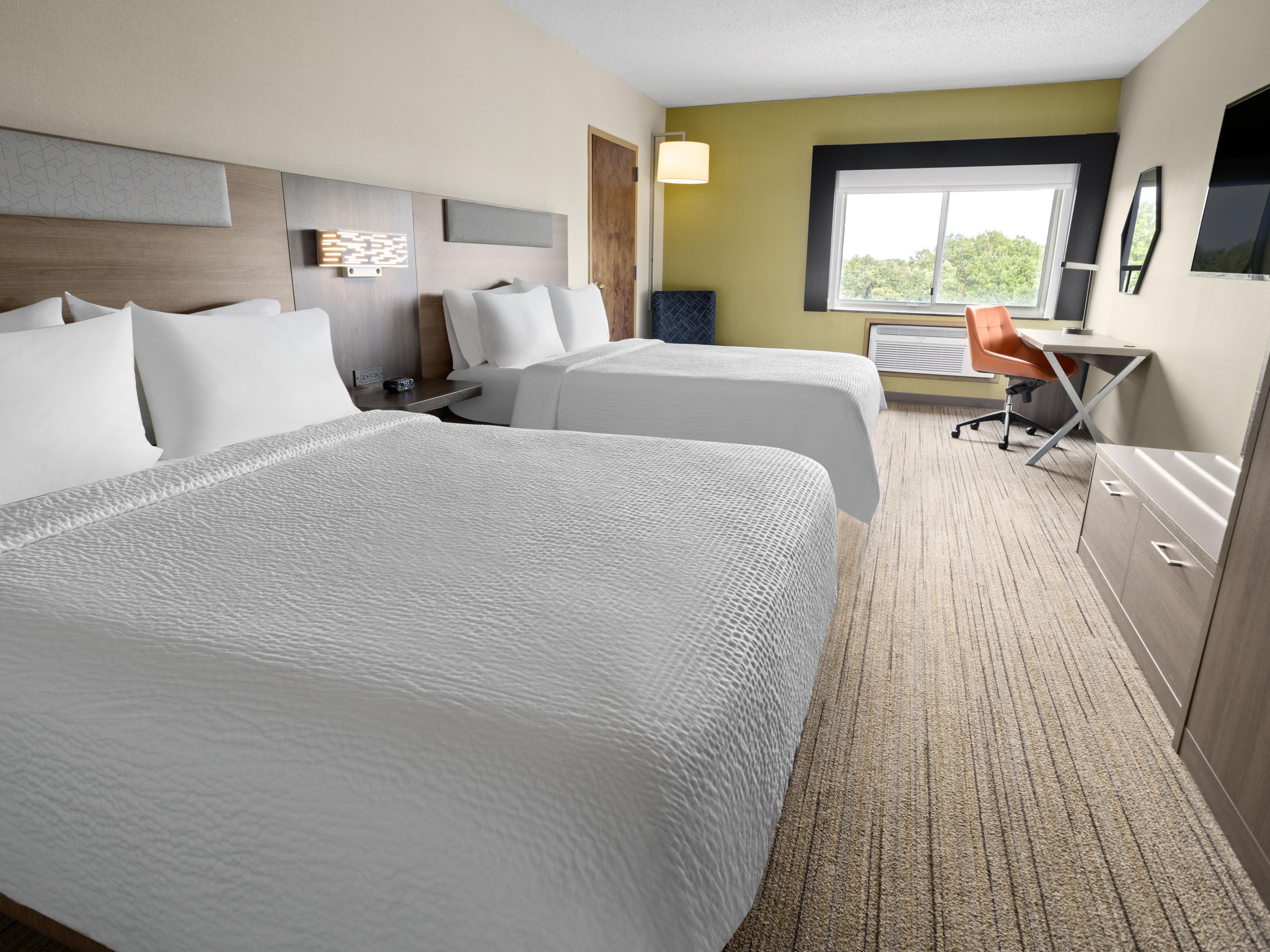 Holiday Inn Express Stony Brook-Long Island Guest Room & Suite Options