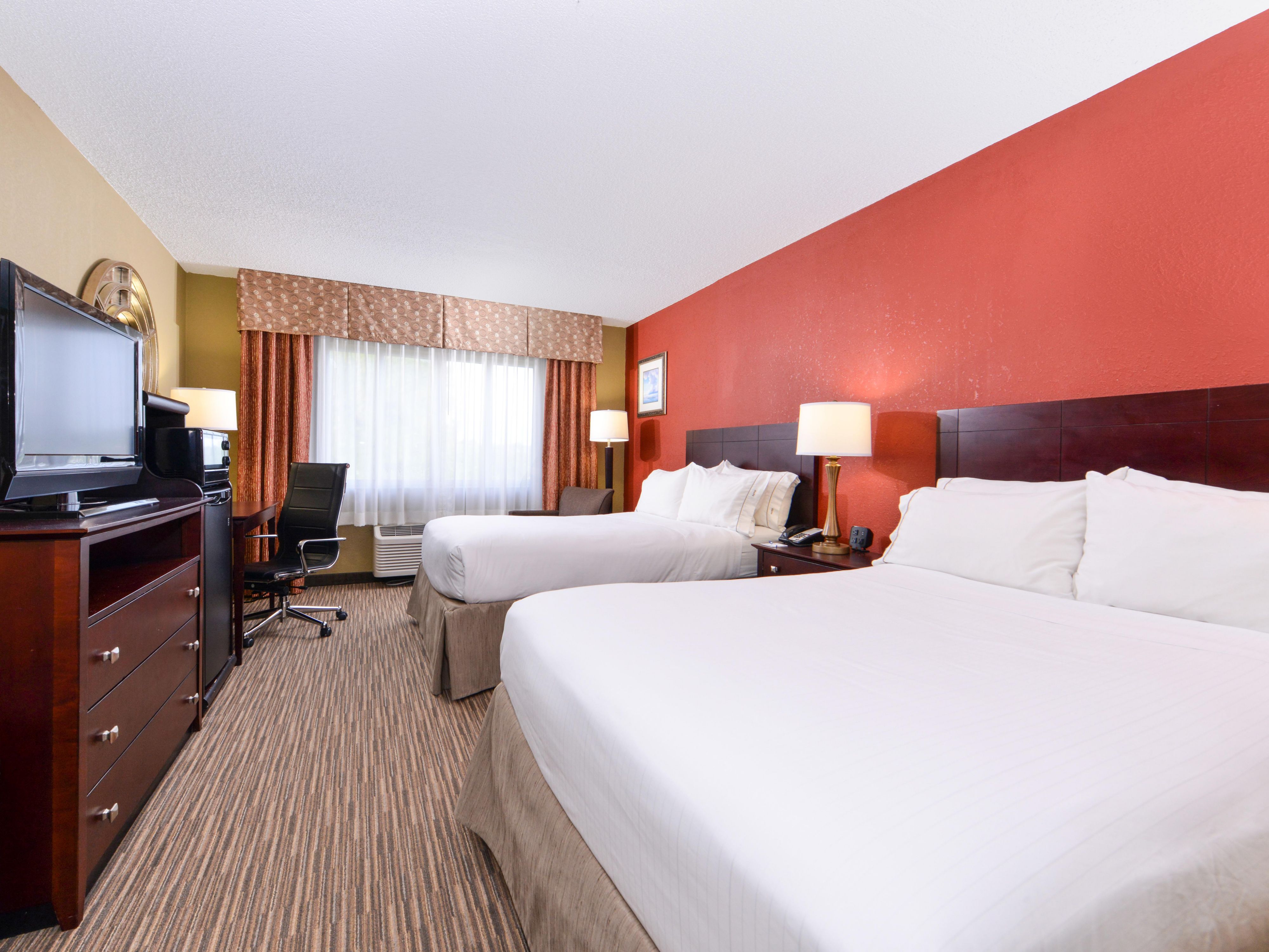 Rooms & Suites