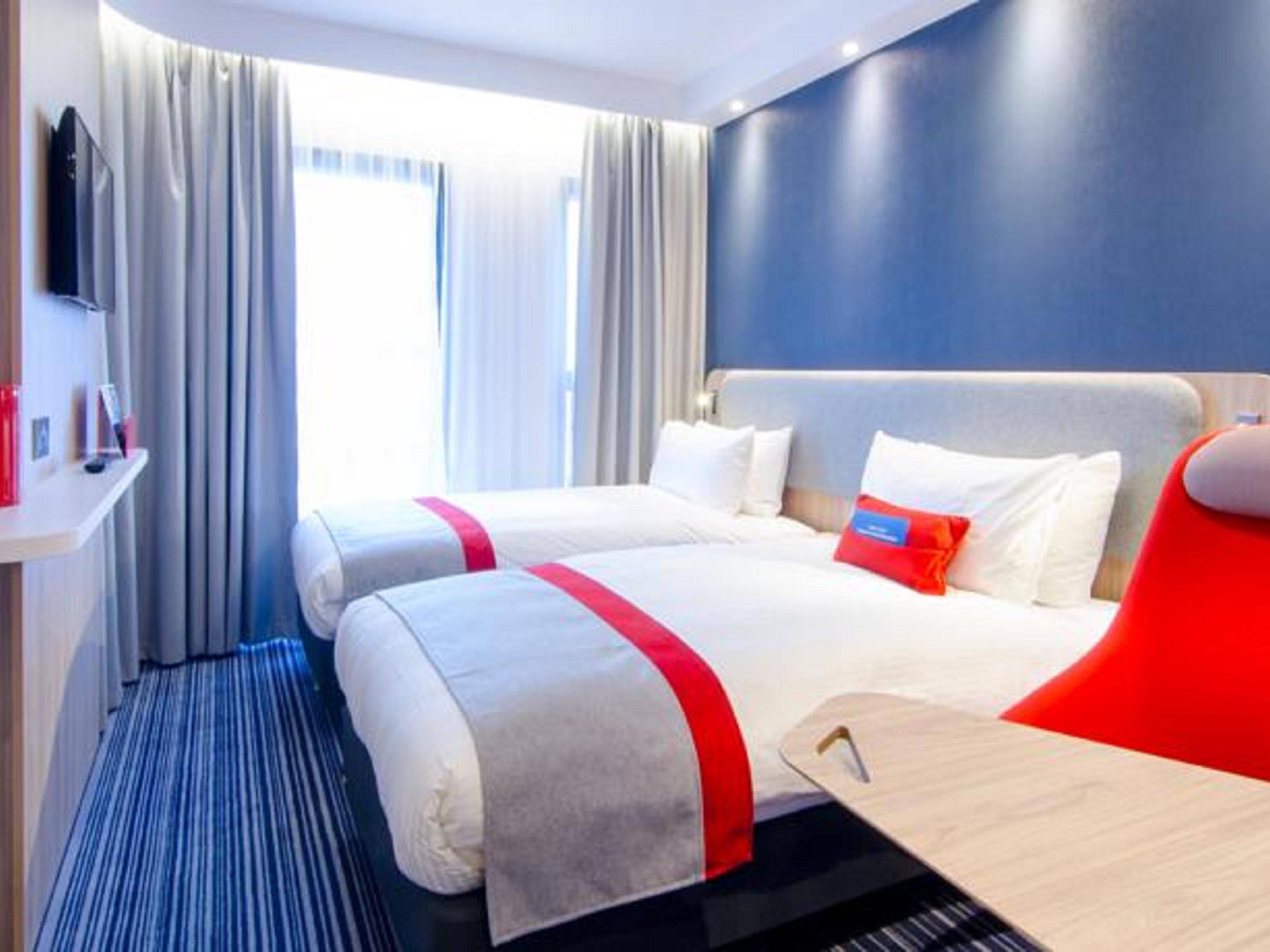 Holiday Inn Express Derry - Londonderry Hotel by IHG