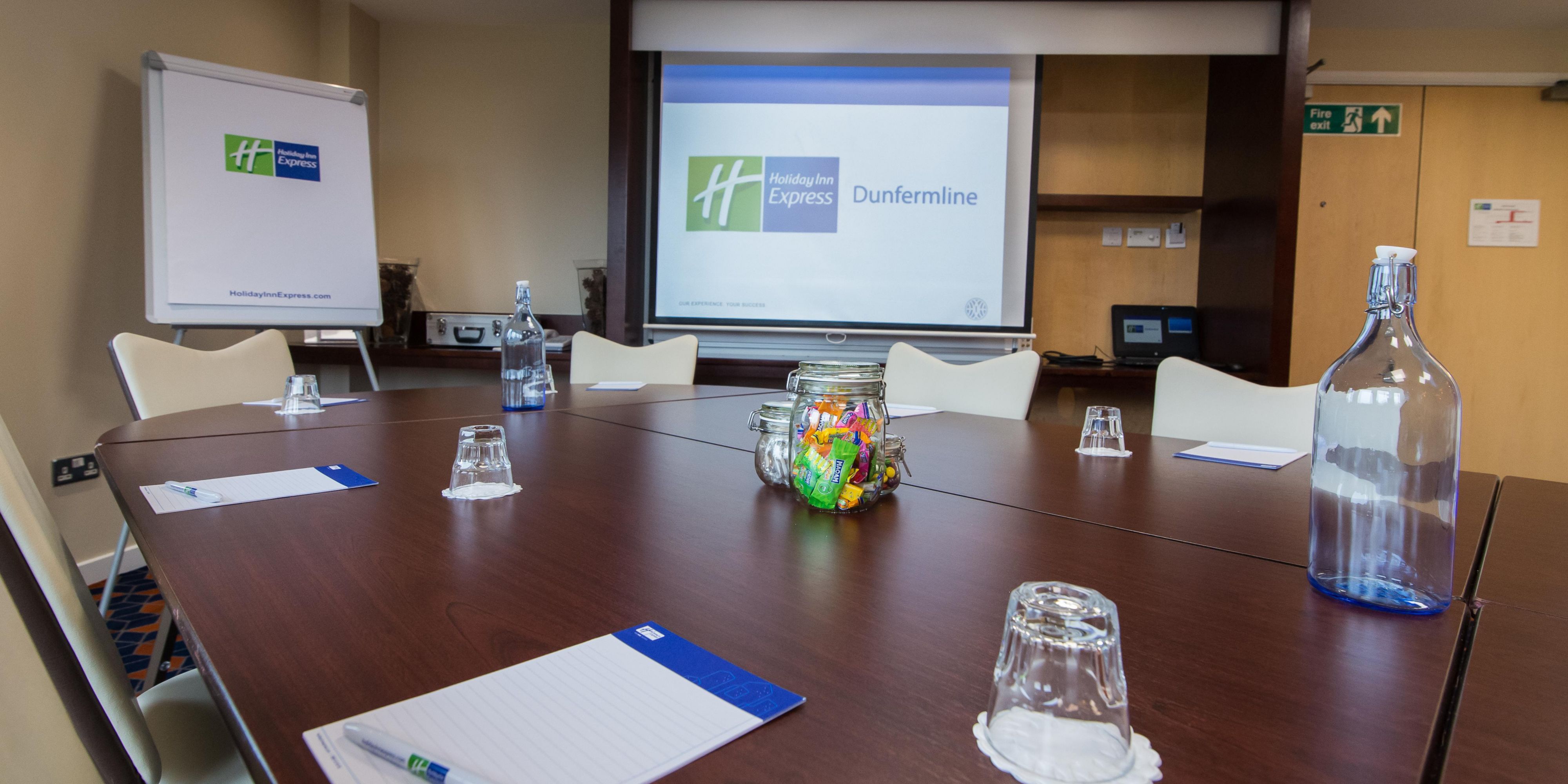 Holiday Inn Express Dunfermline Hotel by IHG