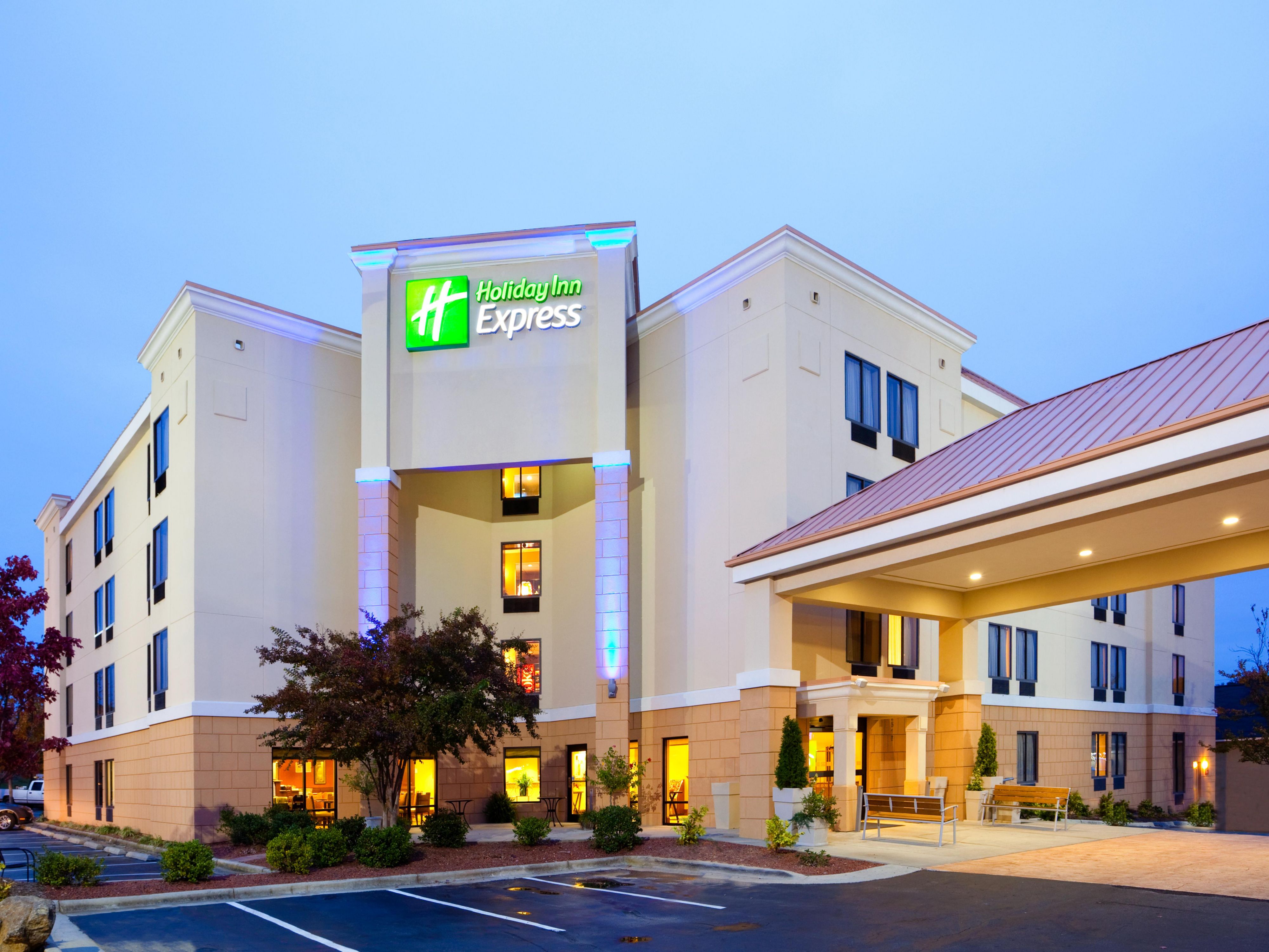 Durham Hotel near Duke University Hospital | Holiday Inn Express Durham