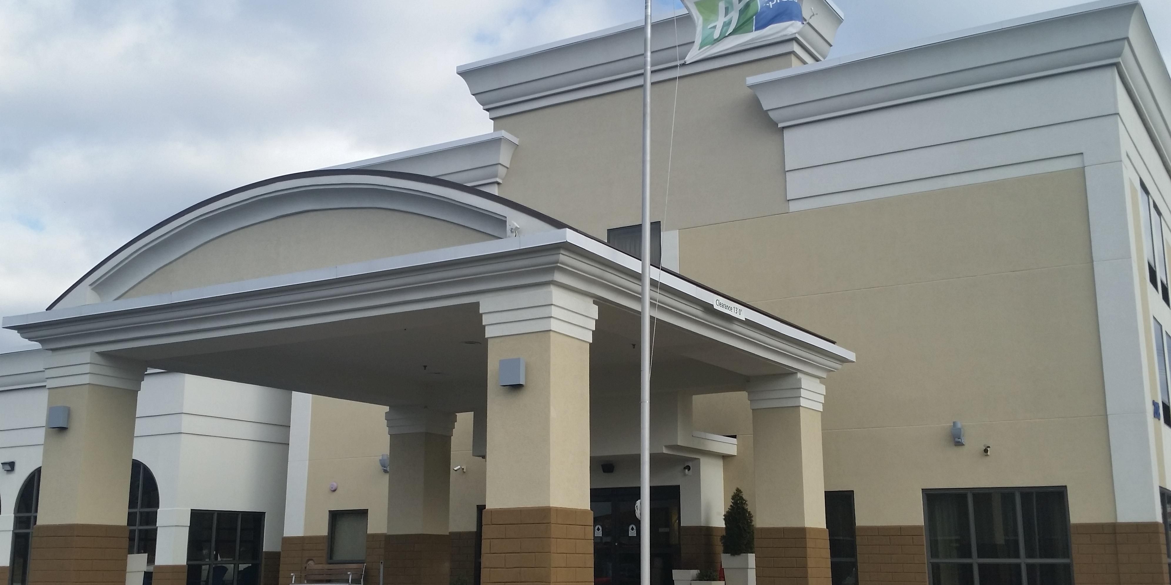 Edgewood Hotel along I-95 | Holiday Inn Express Edgewood - Aberdeen - Bel Air