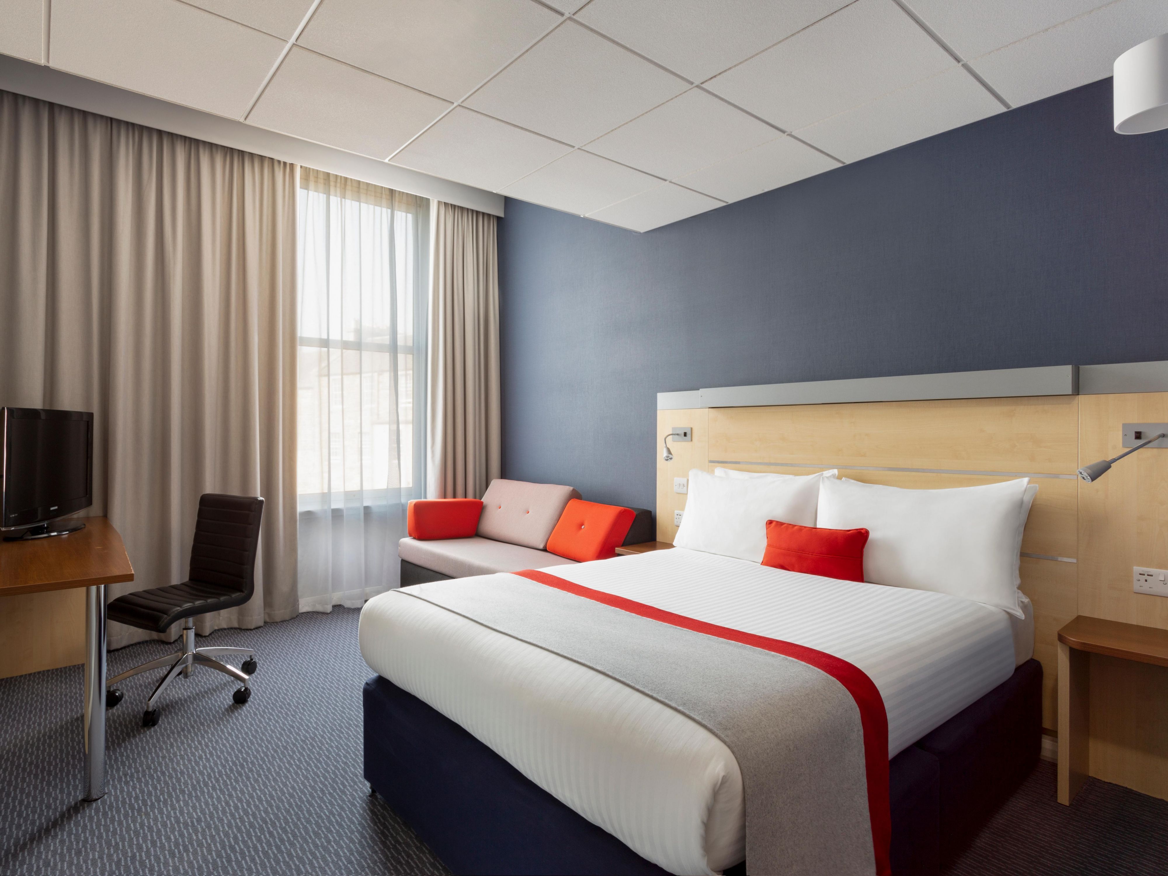 Holiday Inn Express Edinburgh City Centre Hotel by IHG