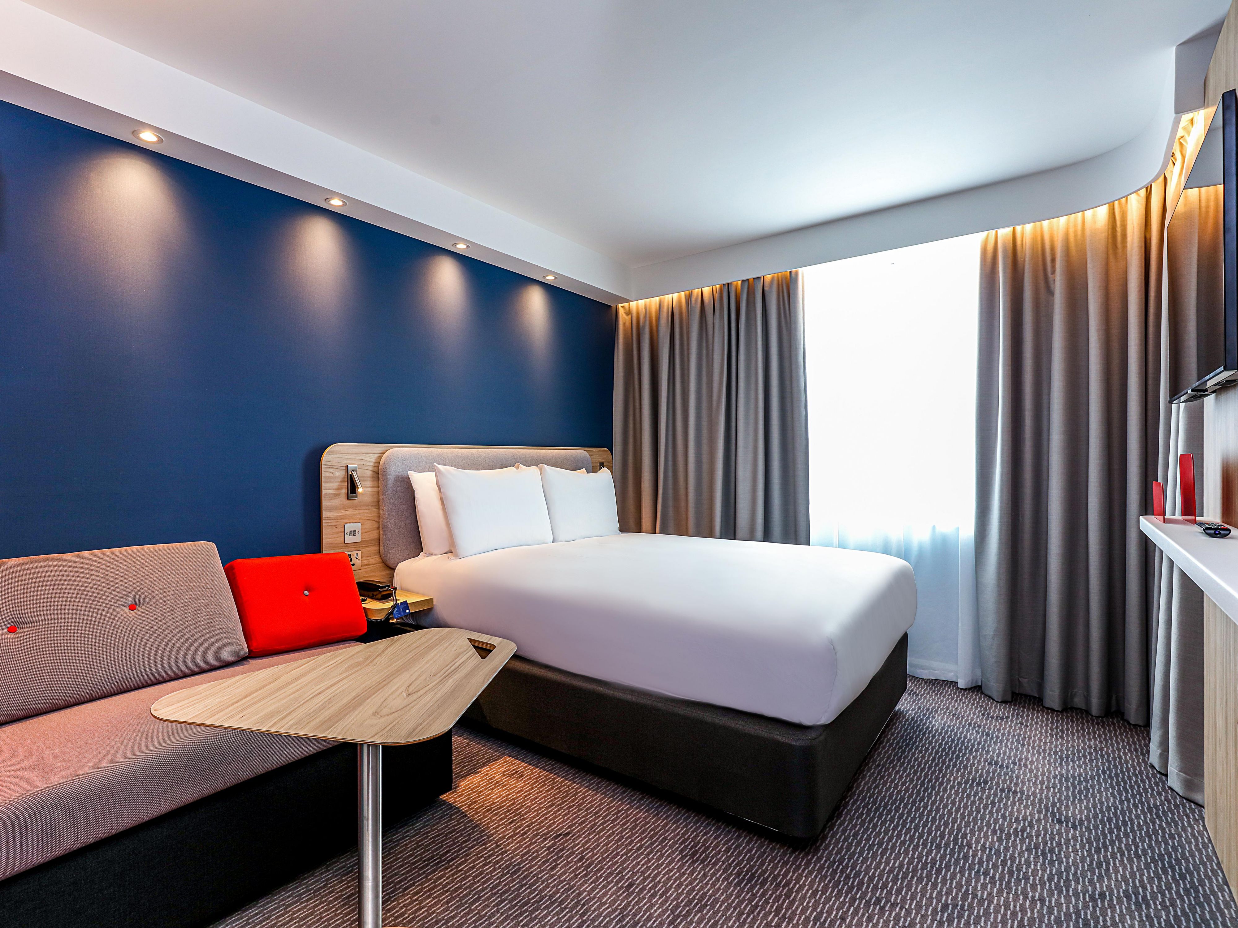 Hotel Near Haymarket: Holiday Inn Express Edinburgh - City West