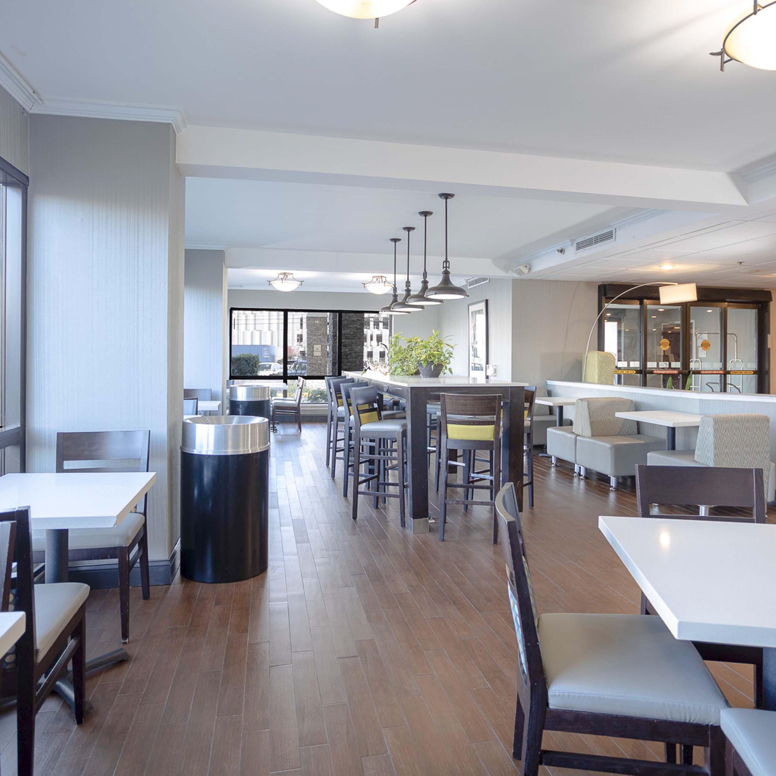 Things to do in Elizabeth near Holiday Inn Express Newark Airport ...