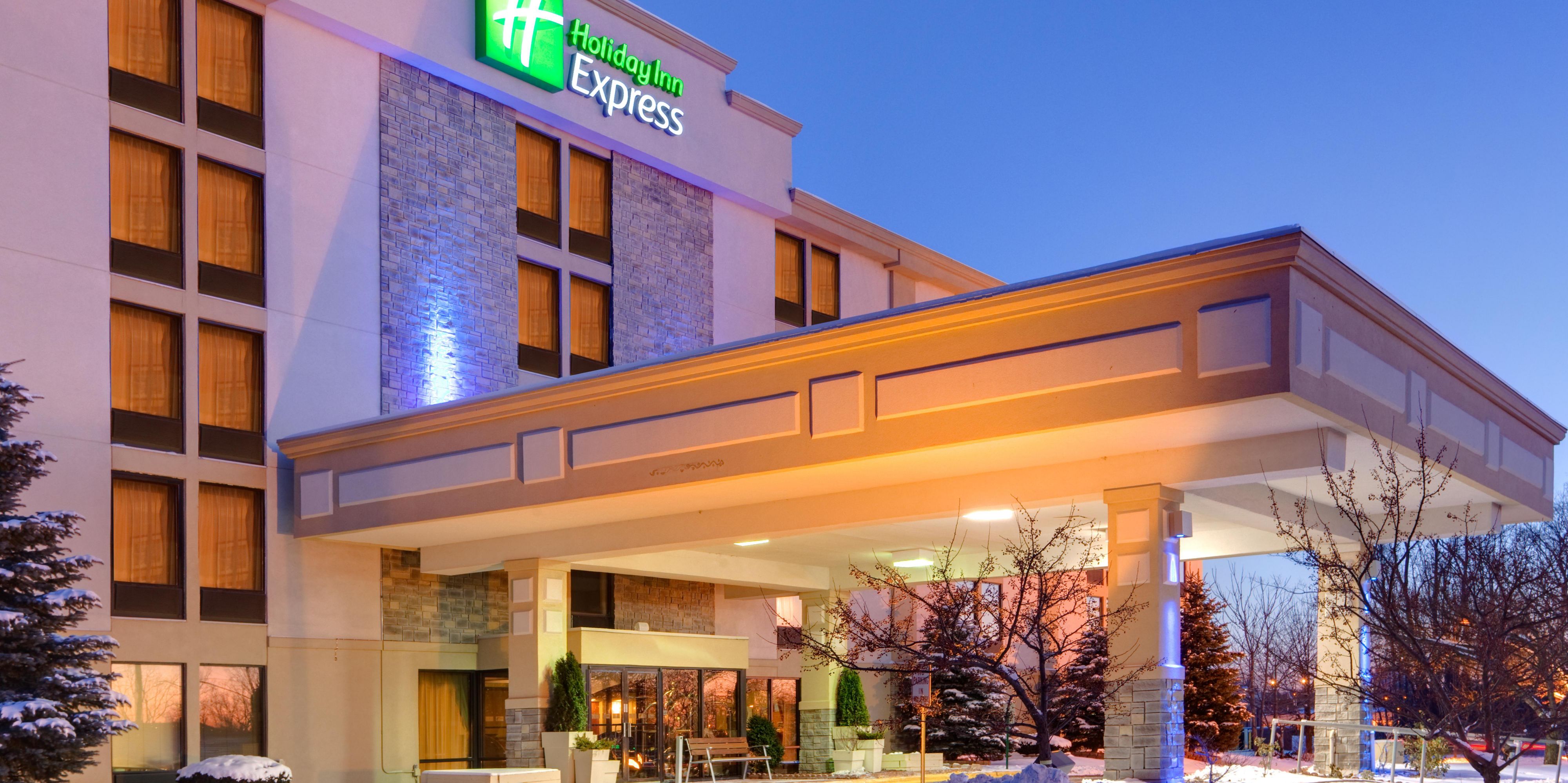 Hotel in Flint, MI | Holiday Inn Express Flint-Campus Area