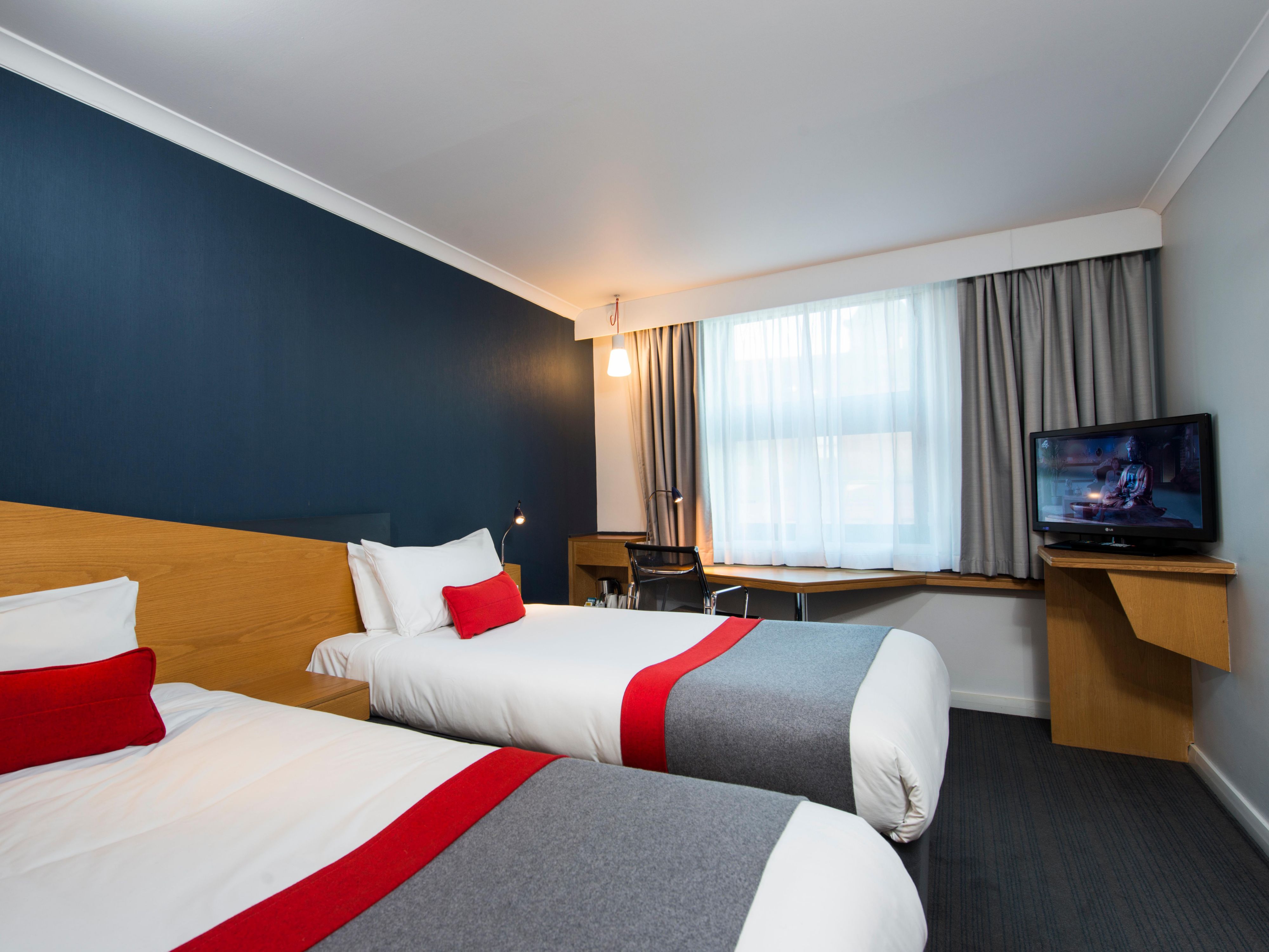 Holiday Inn Express Gloucester - South