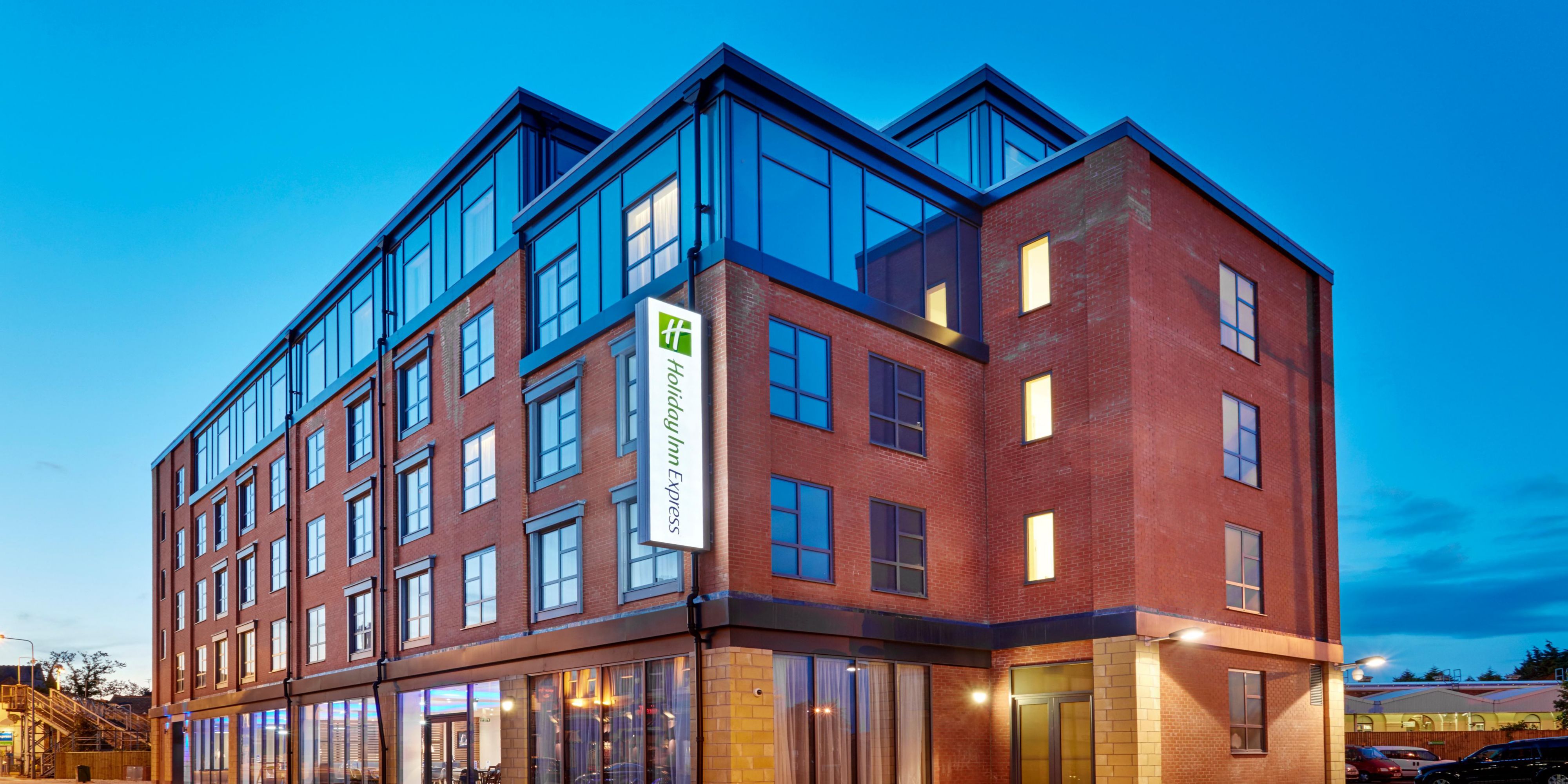 Holiday Inn Express Grimsby Map & Driving Directions