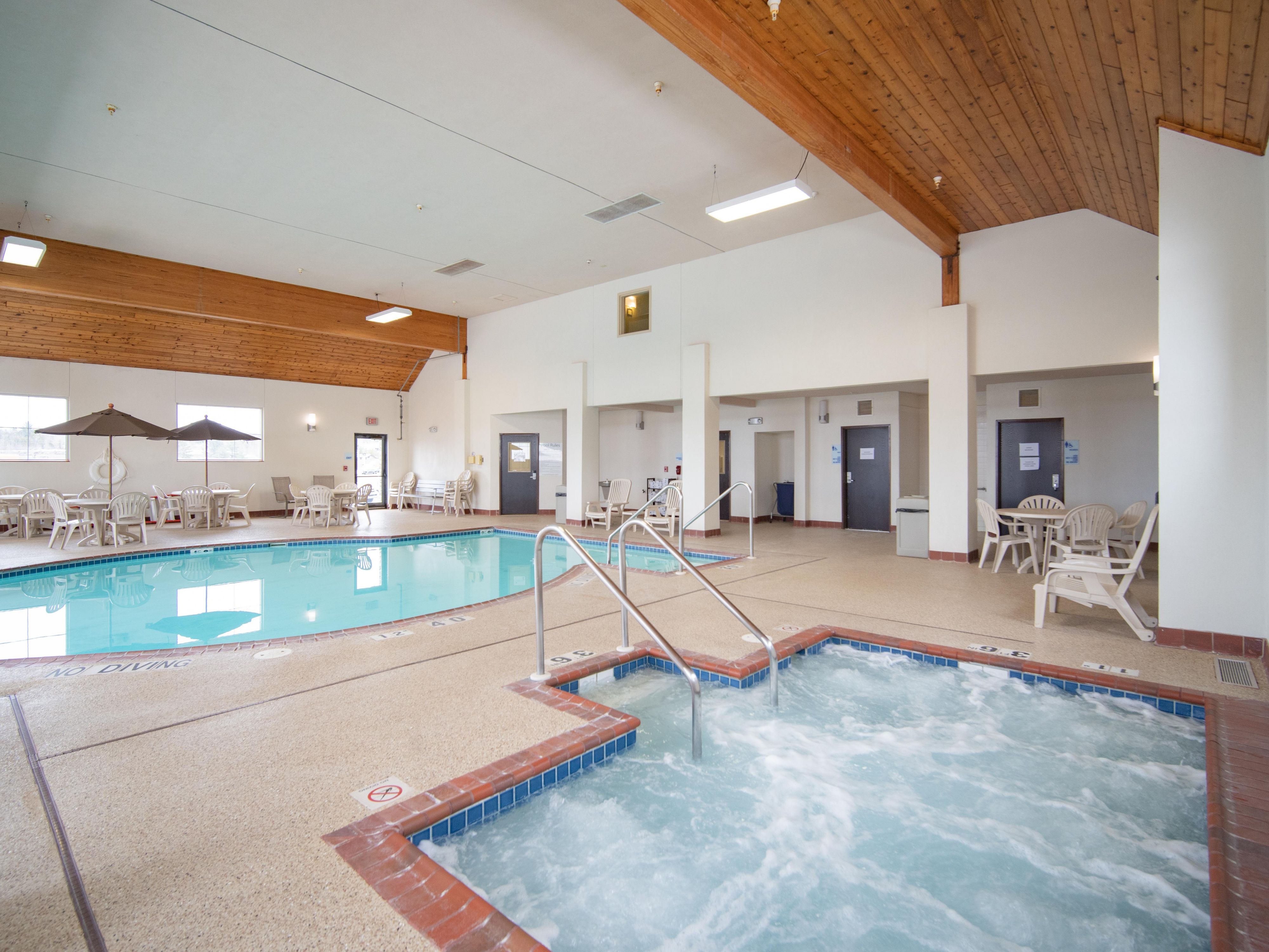 Houghton, MI Hotel | Holiday Inn Express Houghton-Keweenaw