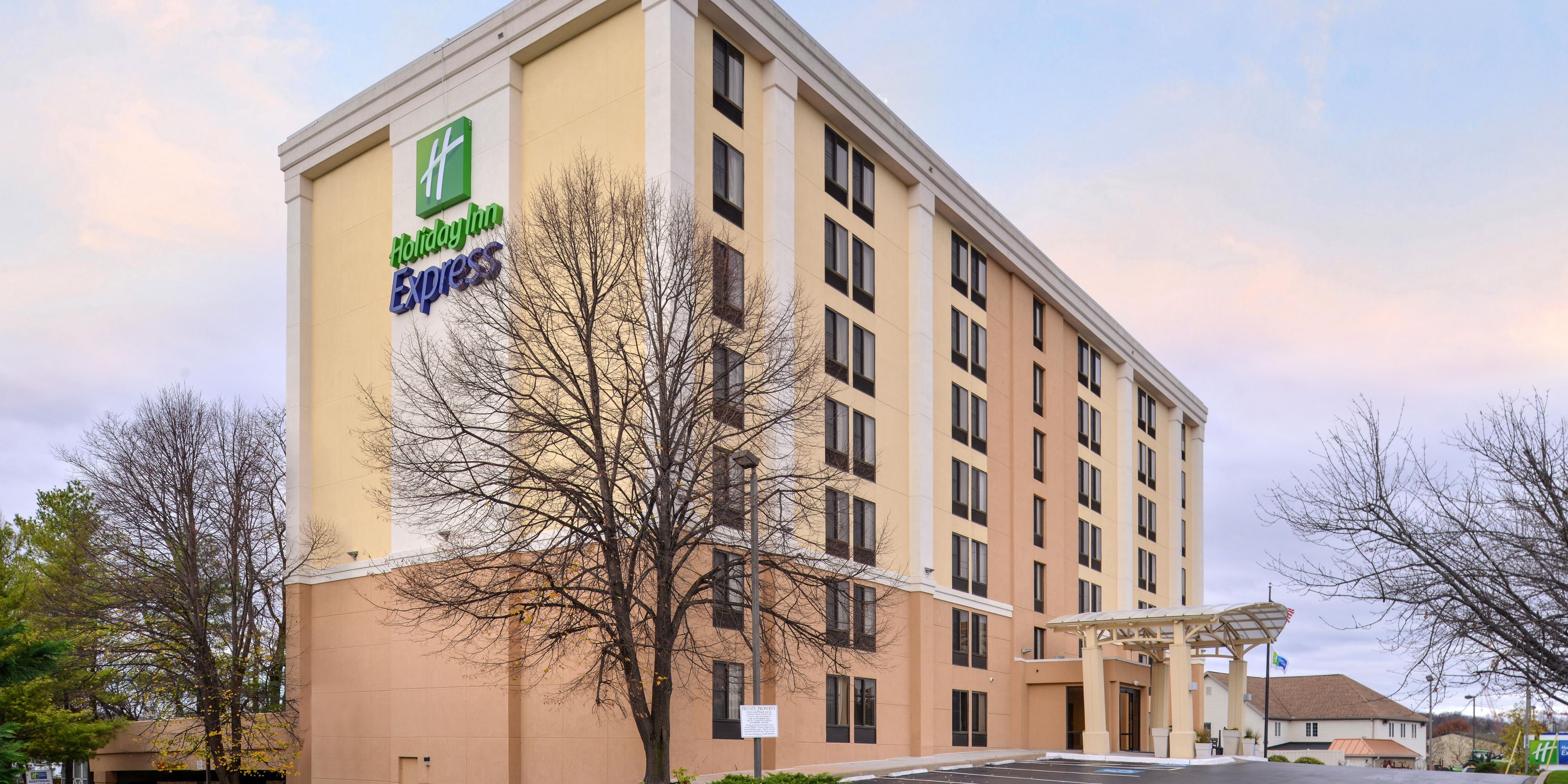 Hunt Valley Hotels near Johns Hopkins University | Holiday Inn Express ...