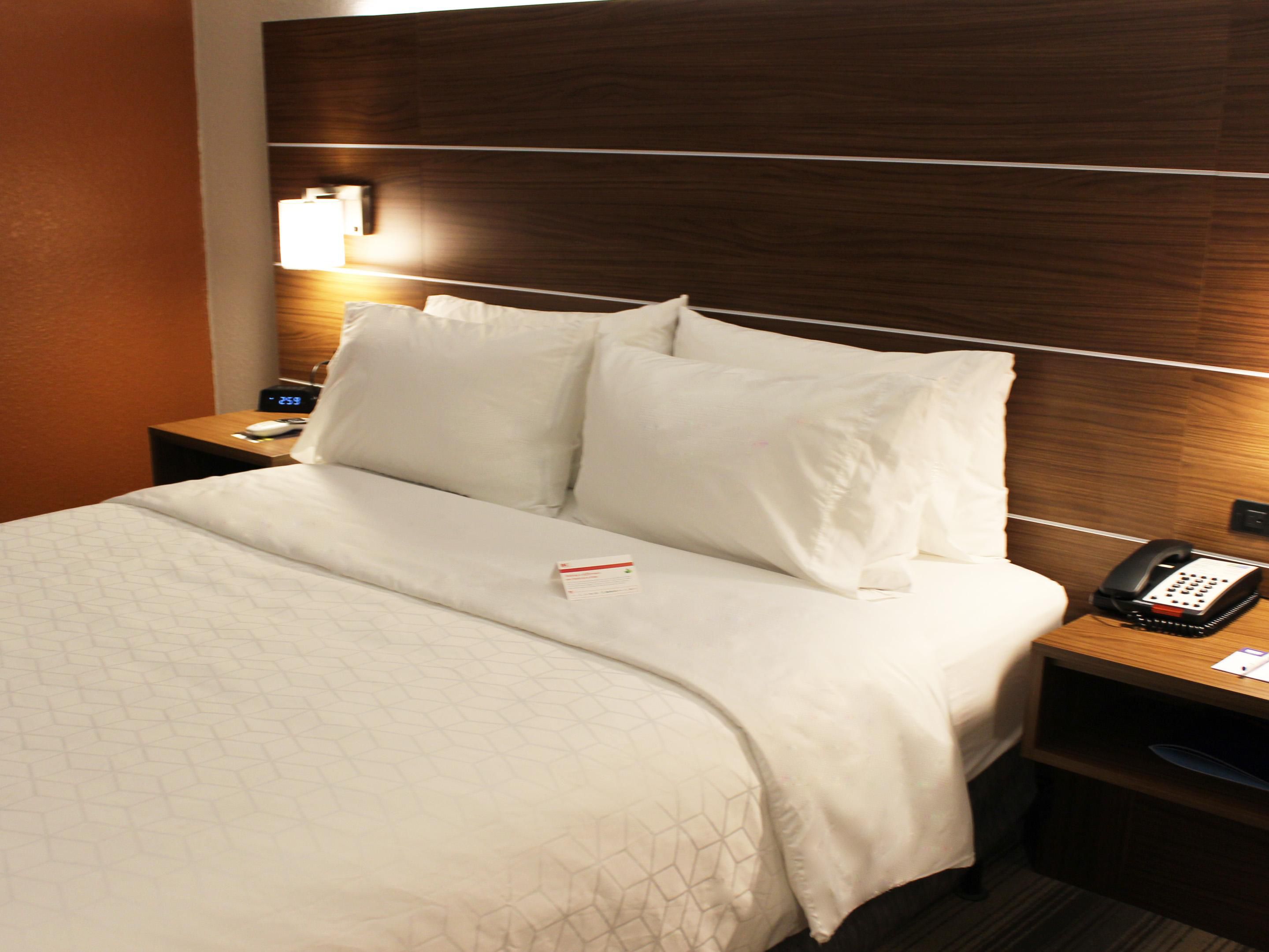 Rooms & Suites
