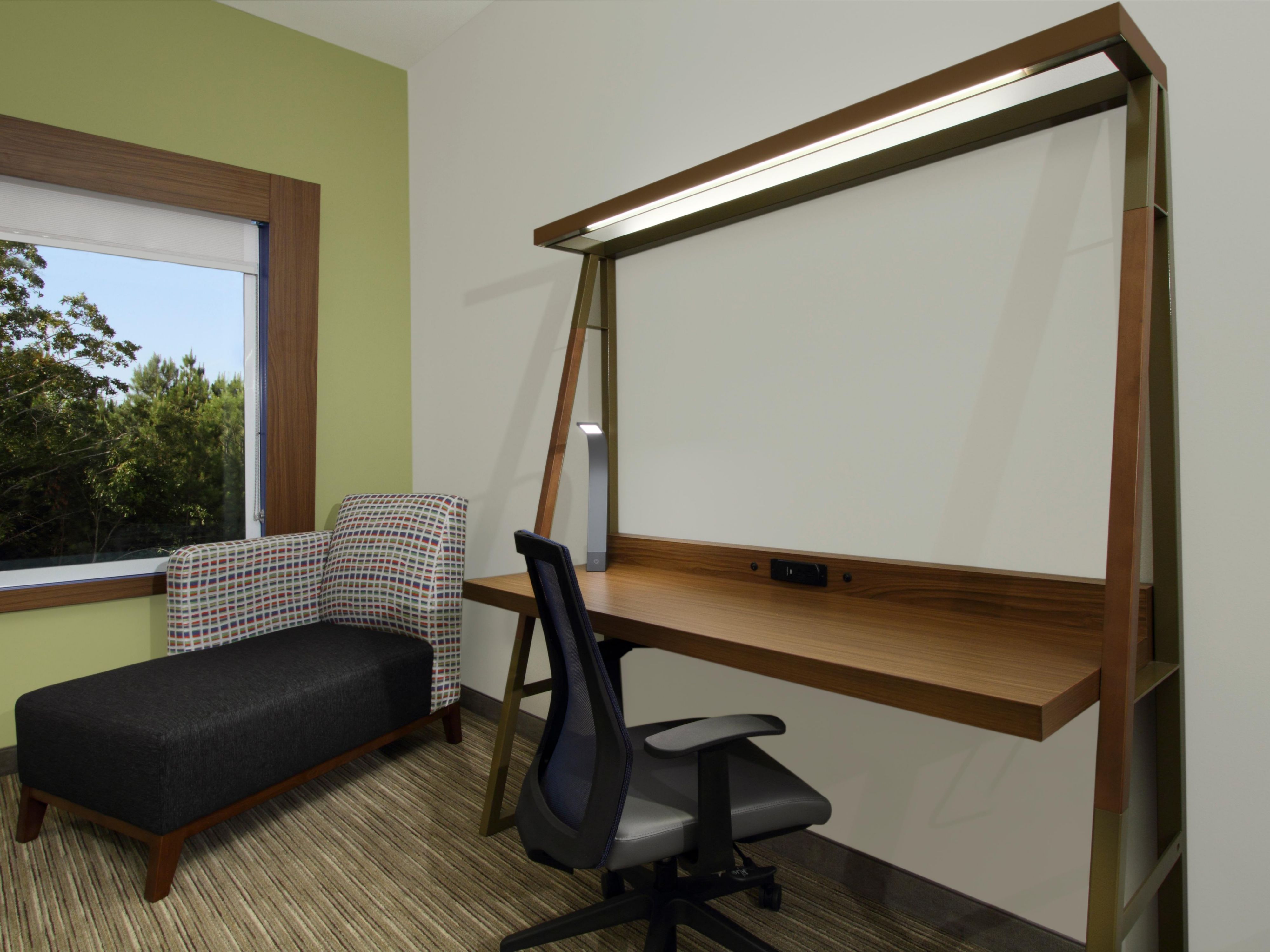 Holiday Inn Express Jasper Guest Room & Suite Options