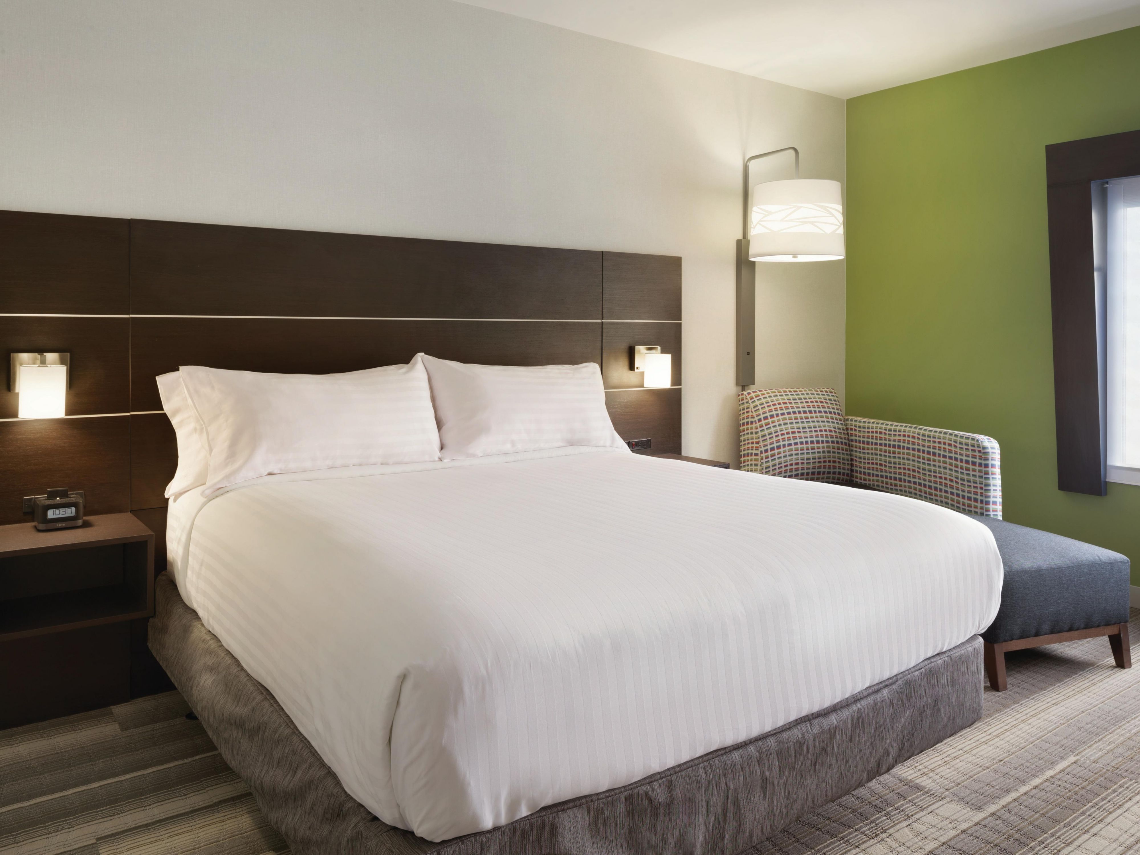 Pet-Friendly Hotel In Knoxville, TN | Holiday Inn Express Knoxville ...