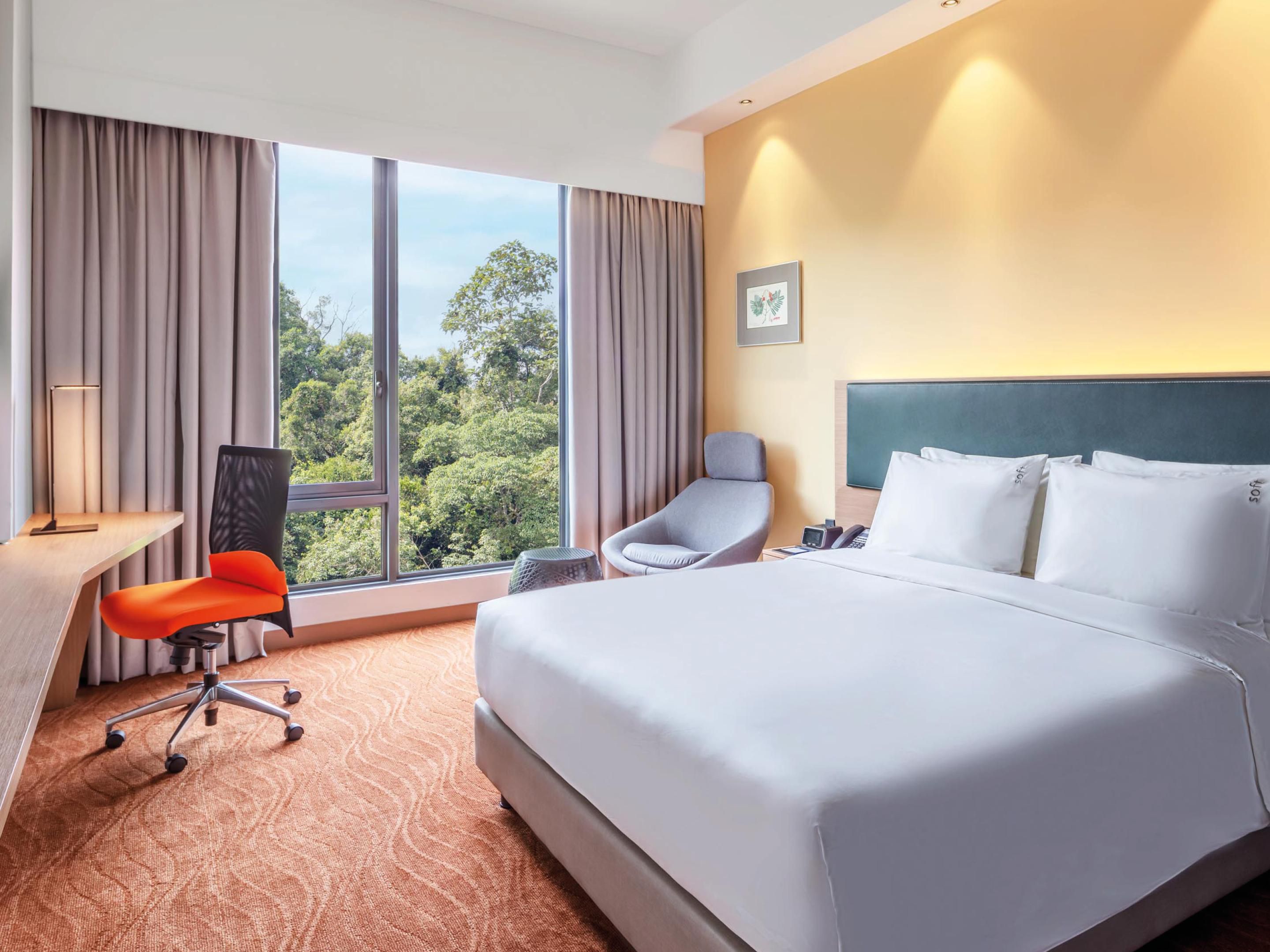 Hotel in Sabah | Holiday Inn Express Kota Kinabalu City Centre