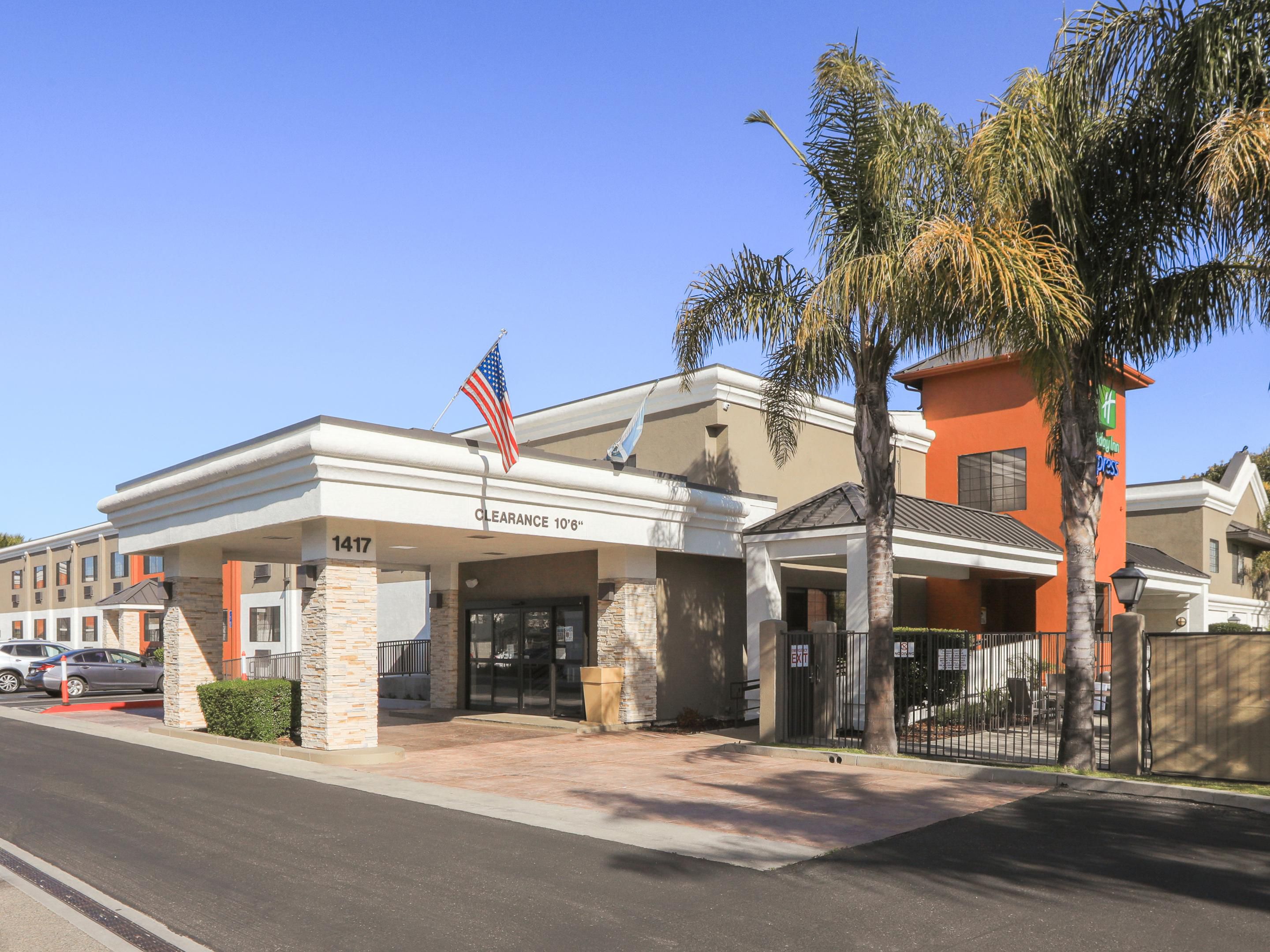 Hotels in Lompoc, CA | Holiday Inn Express Lompoc