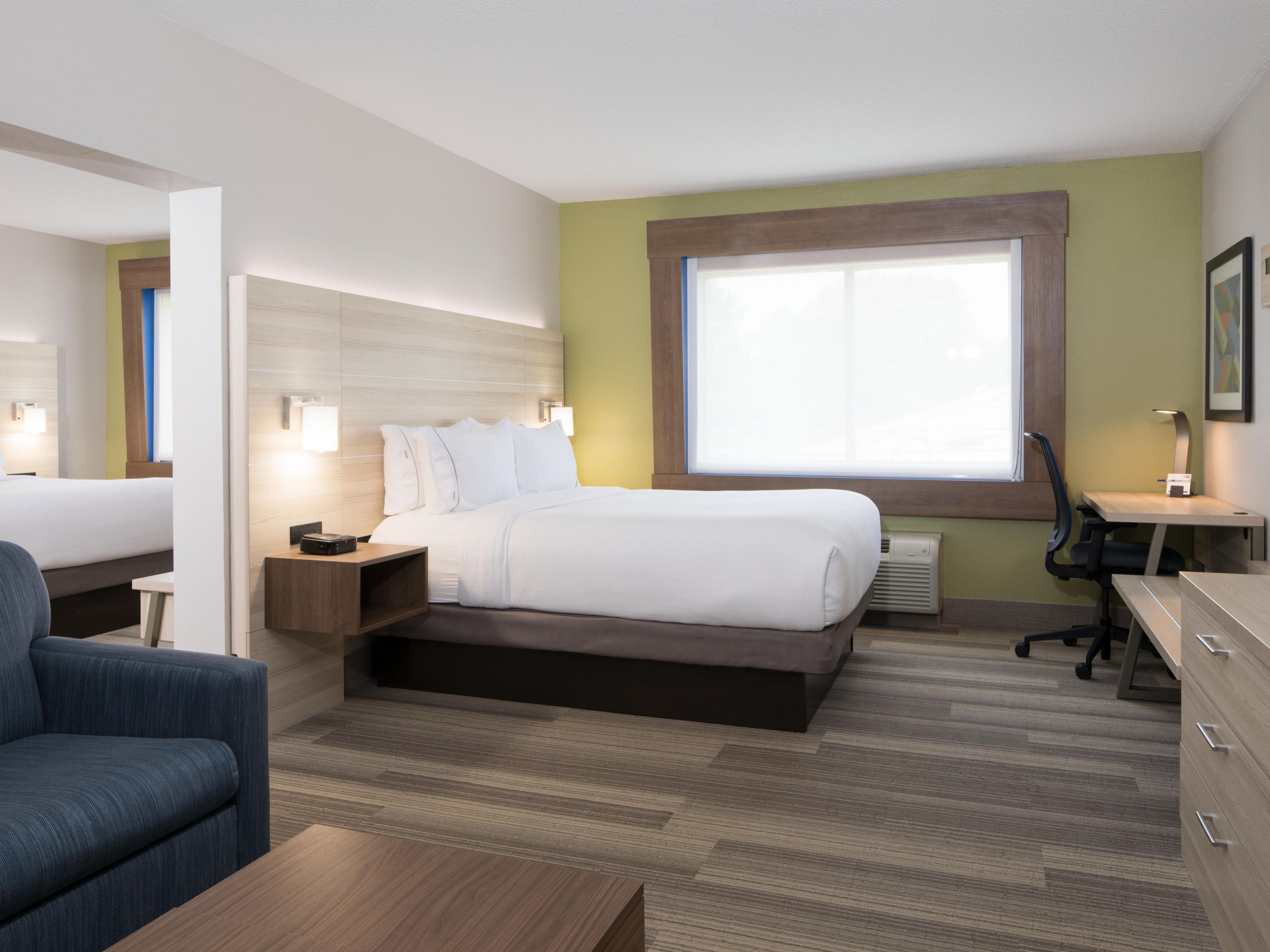 Holiday Inn Express Louisville Northeast Guest Room & Suite Options