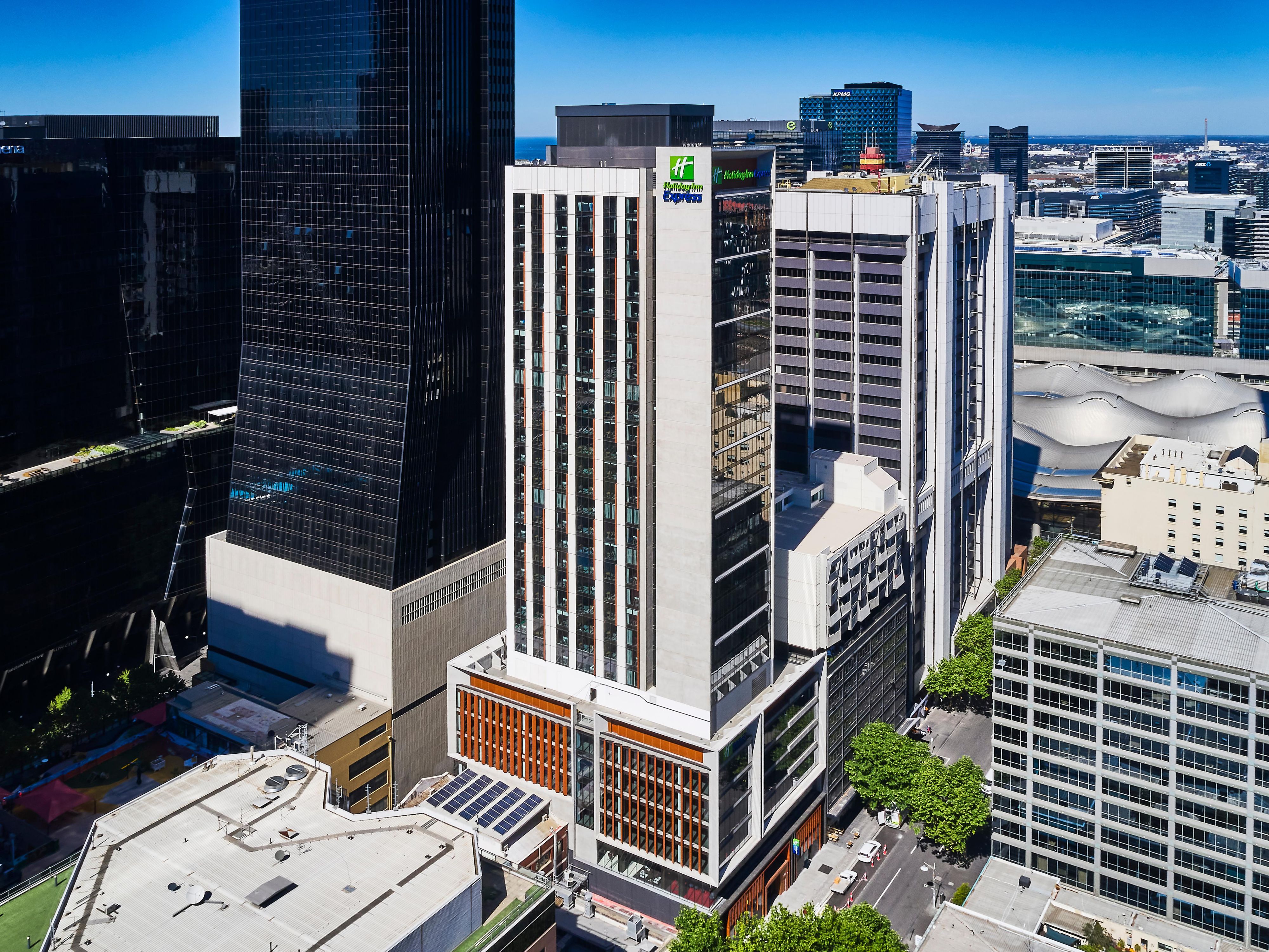 Holiday Inn Express Melbourne Little Collins Hotel by IHG