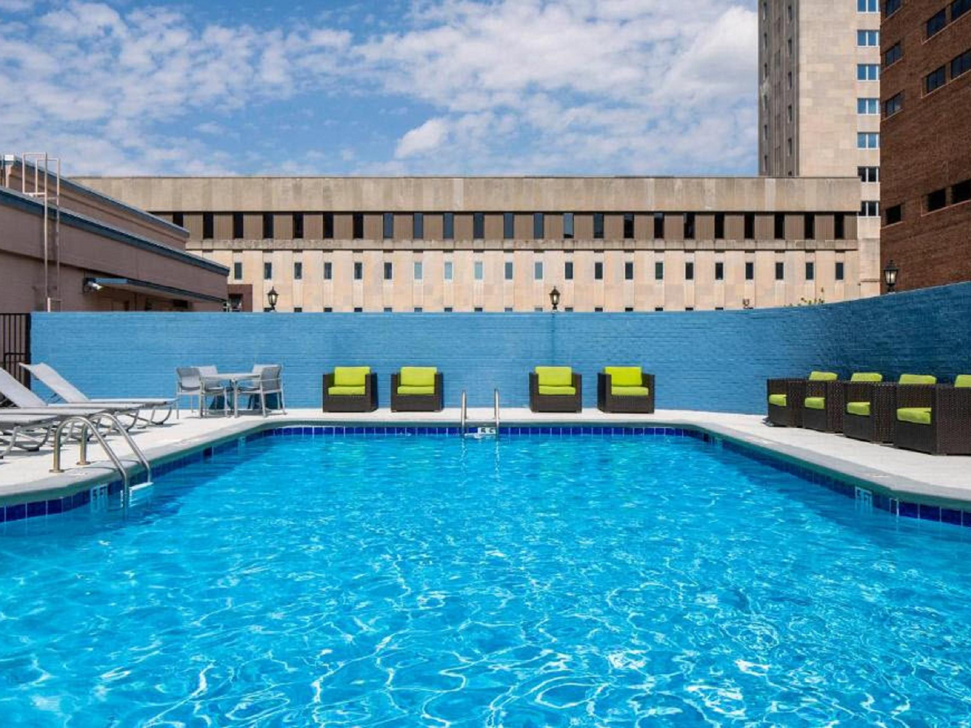 Nashville Hotels | Holiday Inn Express Nashville Downtown - Broadway