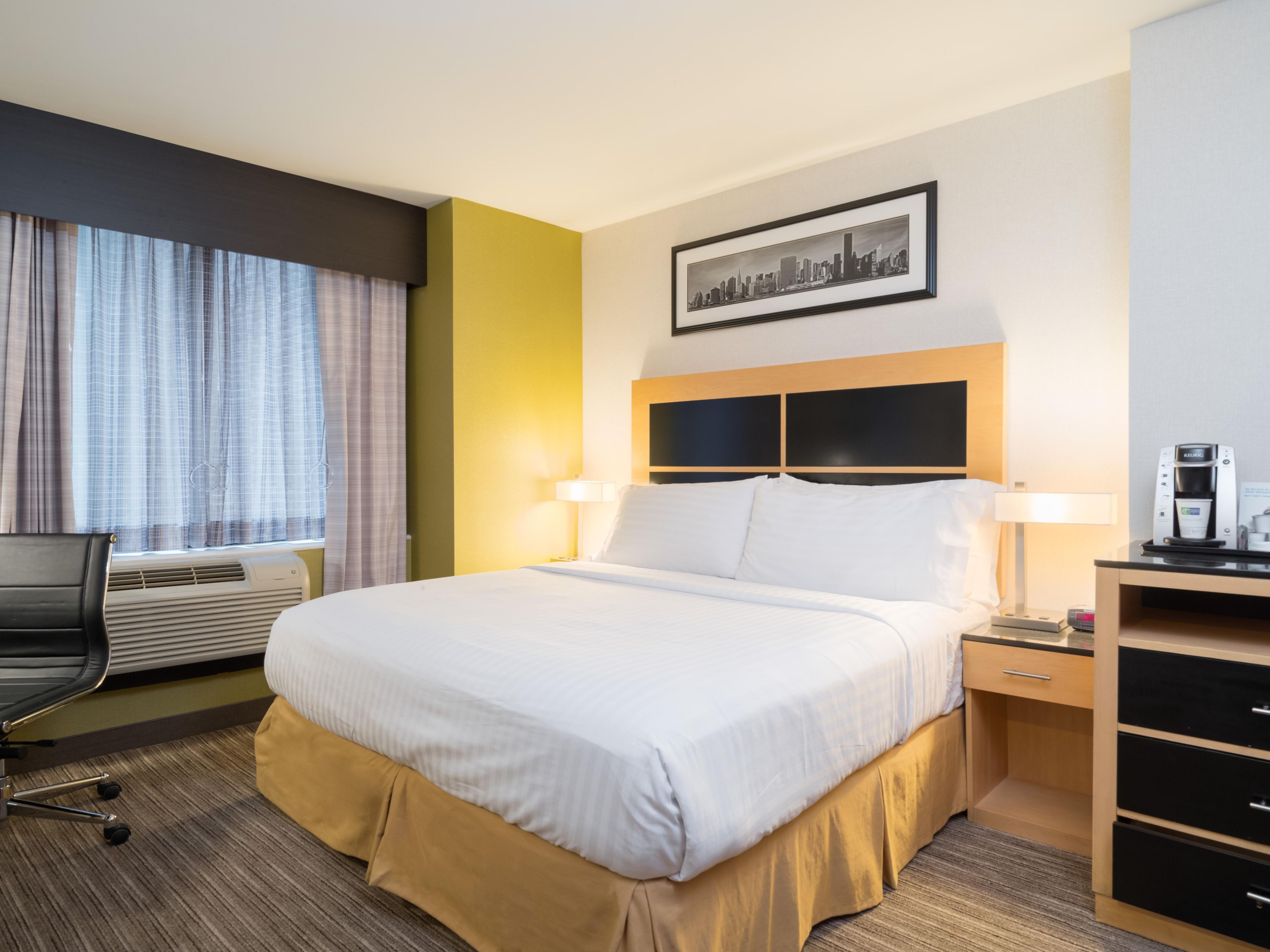 Holiday Inn Express New York City-Wall Street Guest Room & Suite Options
