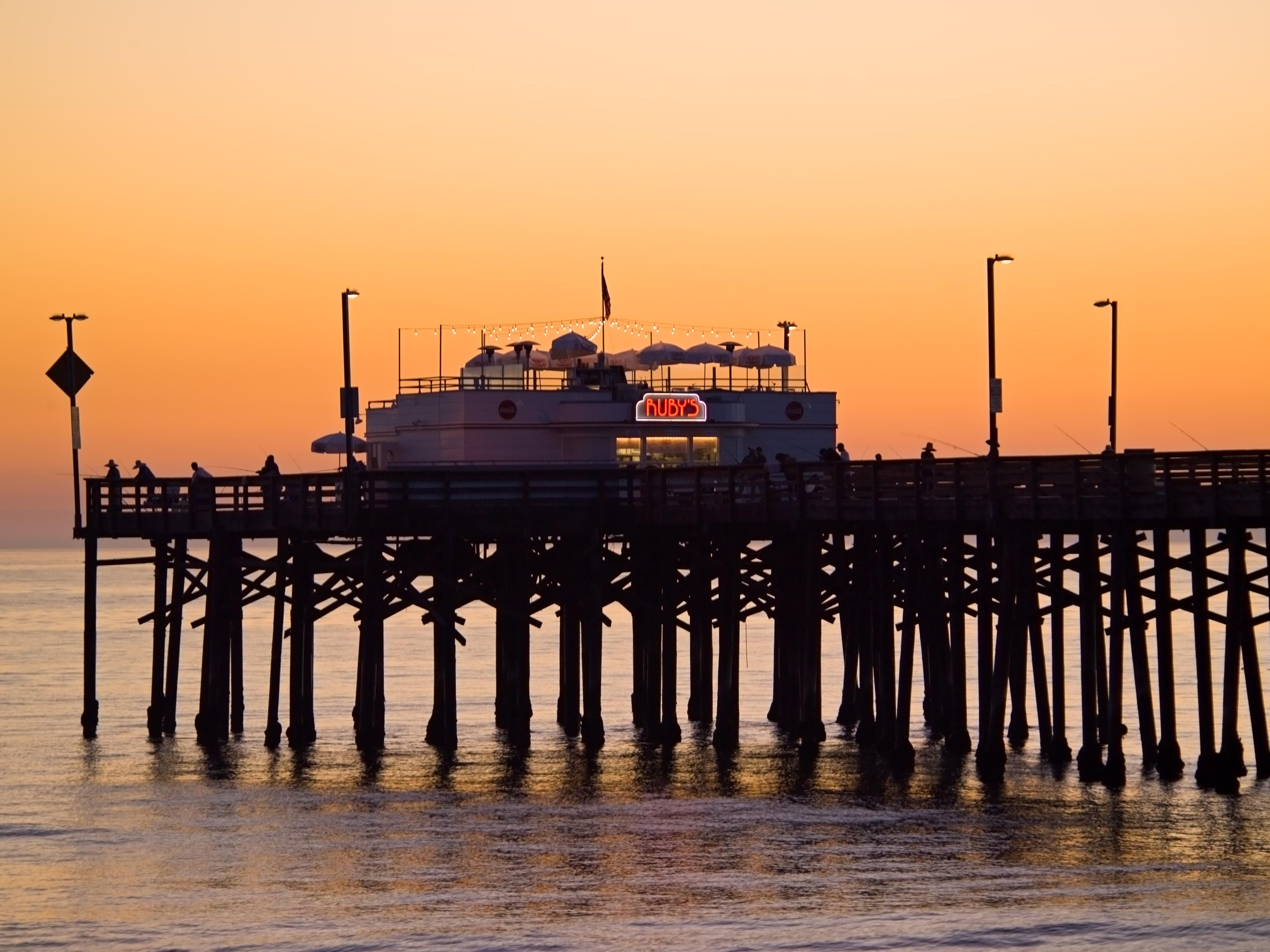 Newport Beach Hotel near Balboa Island CA | Holiday Inn Express Newport ...