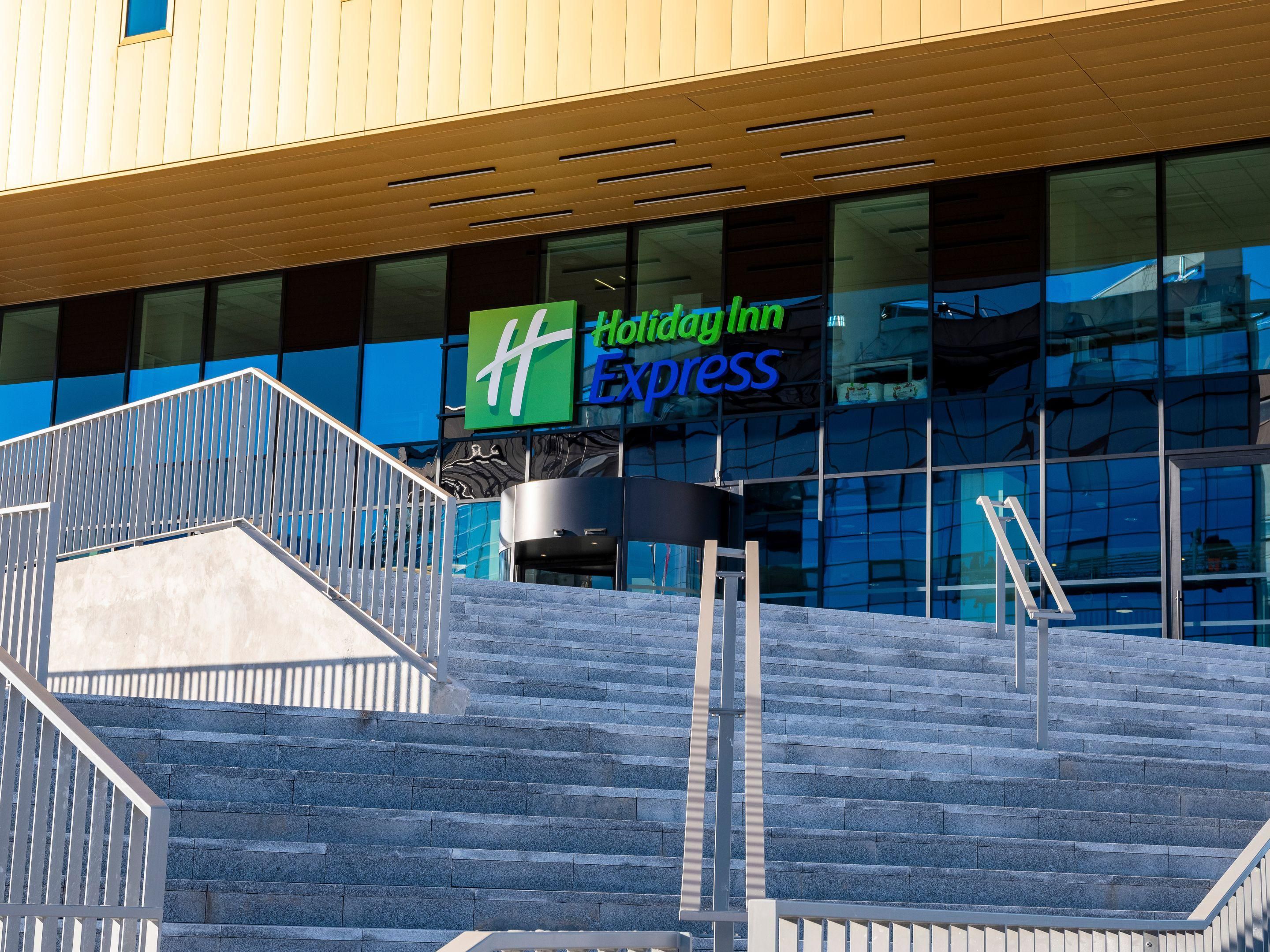 Holiday Inn Express Nice - Grand Arenas Hotel by IHG