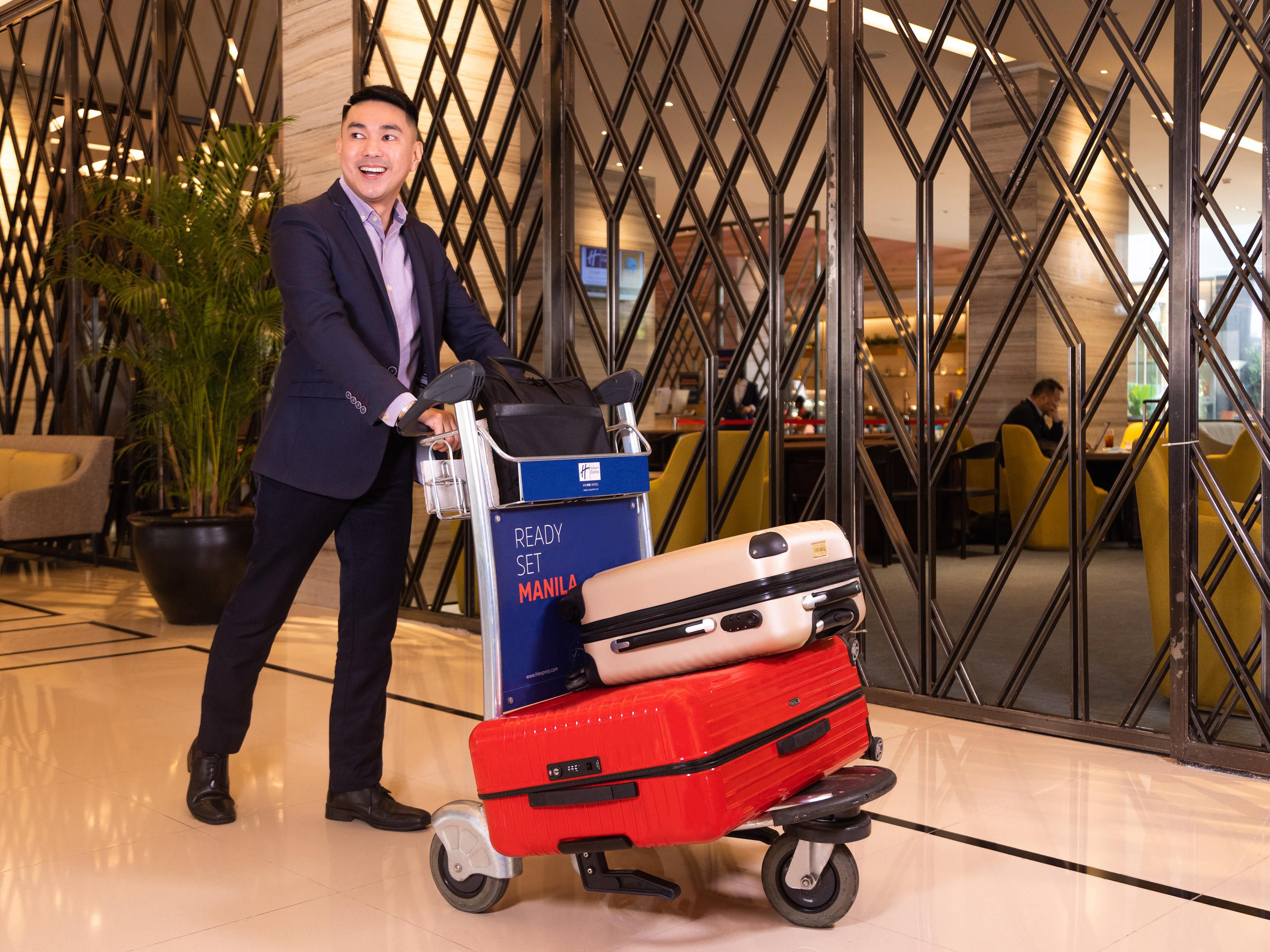 Stay in Comfort at Holiday Inn Express Manila Newport, Pasay City.