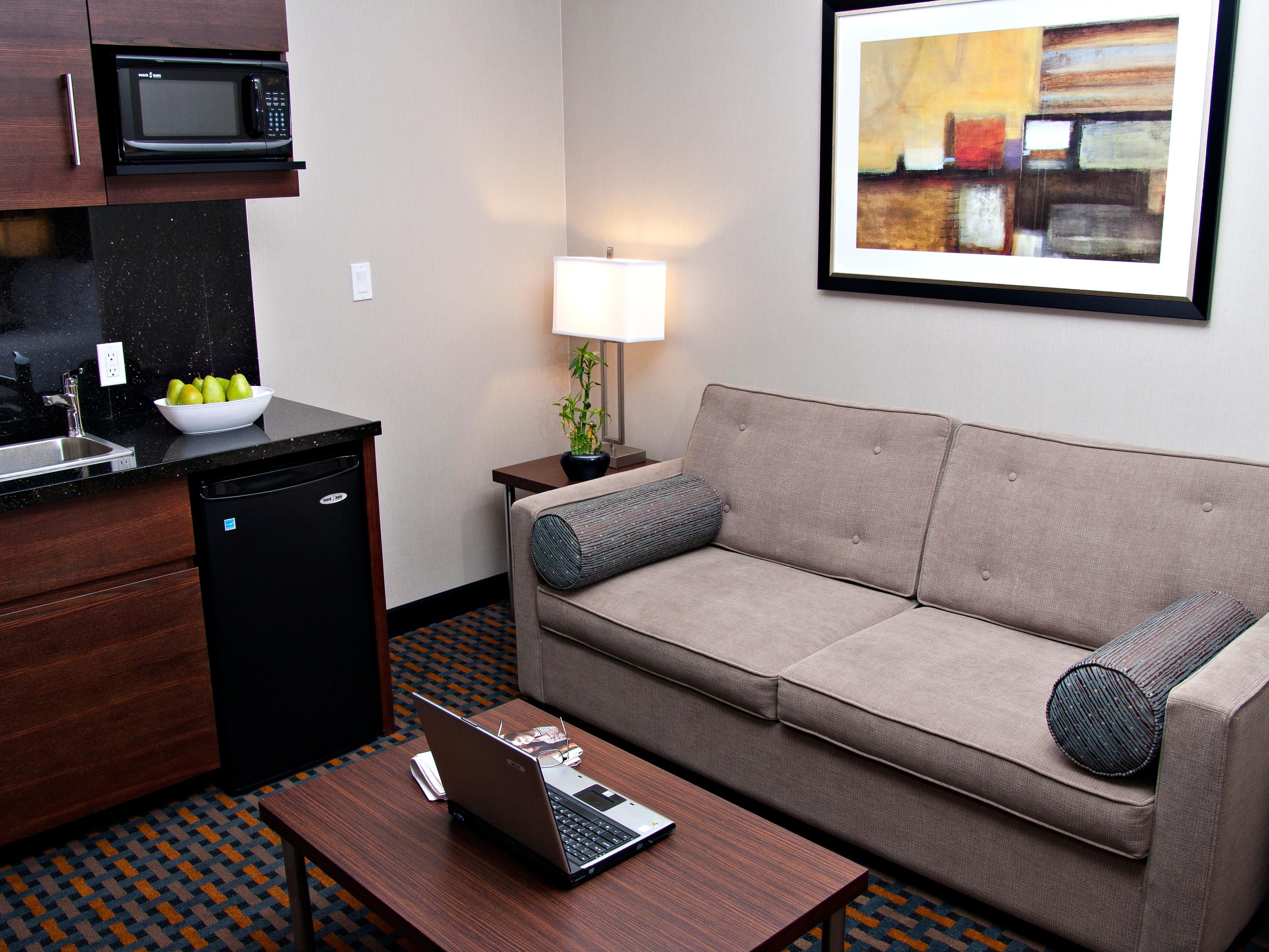 Holiday Inn Express Pembroke Guest Room & Suite Options