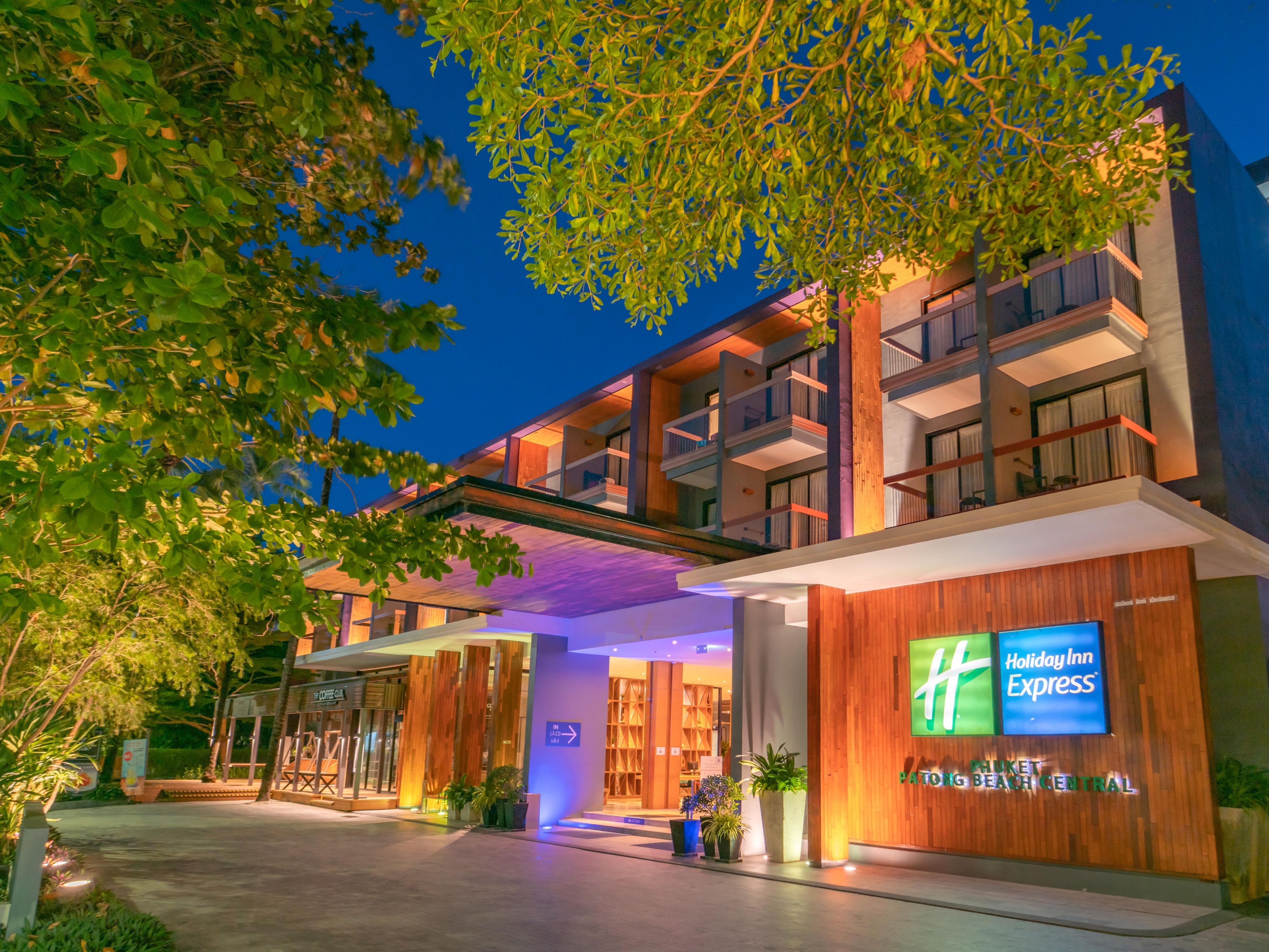 Holiday Inn Express Phuket Patong Beach Central Hotel by IHG