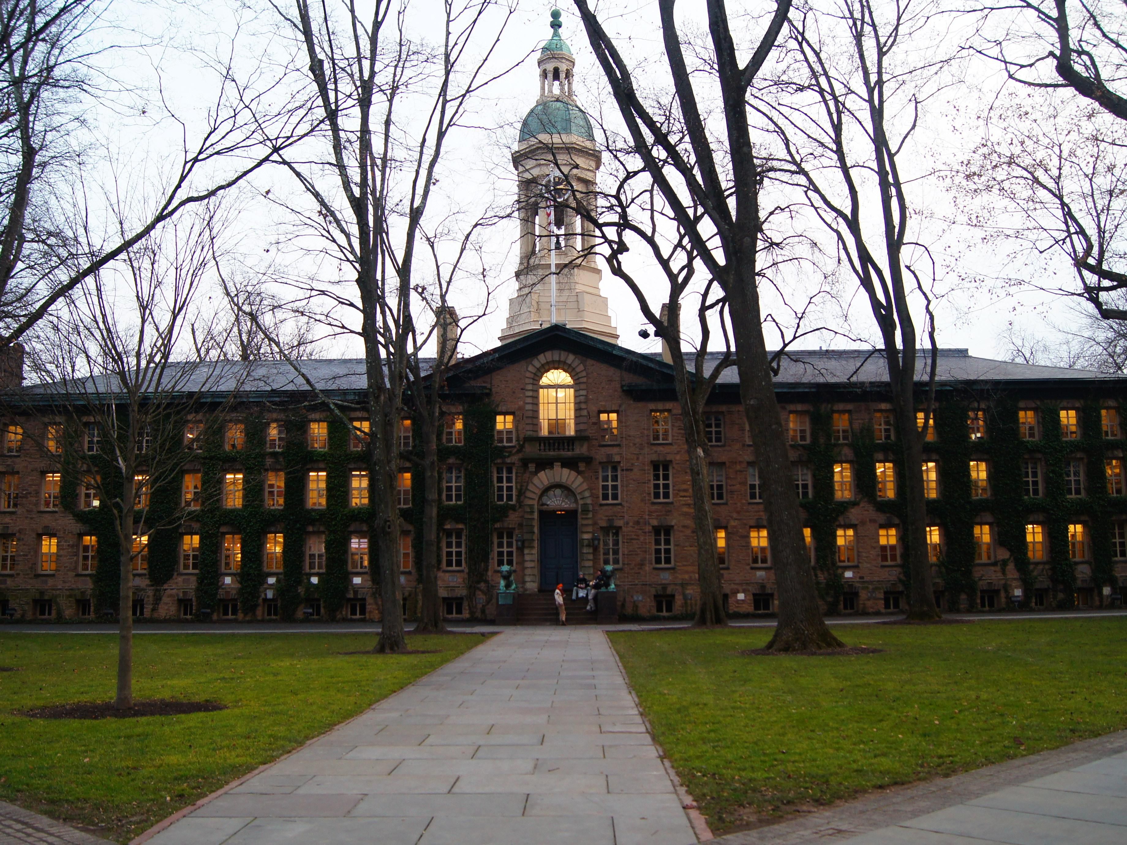 Princeton Hotel with Indoor Pools in NJ | Holiday Inn Express Princeton ...